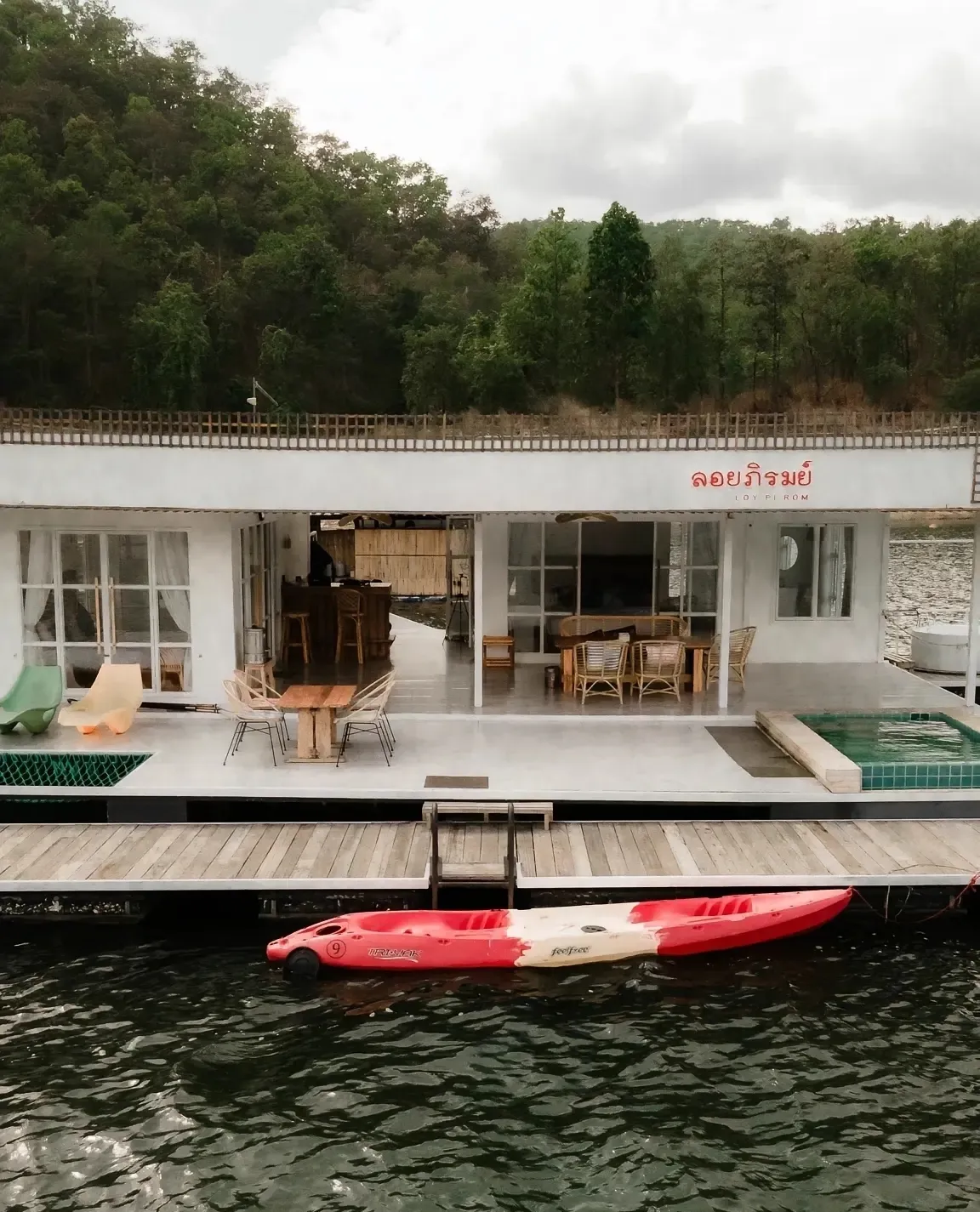 ลอยภิรมย์ | แกลเลอรีที่โพสต์โดย mountain float | Lemon8