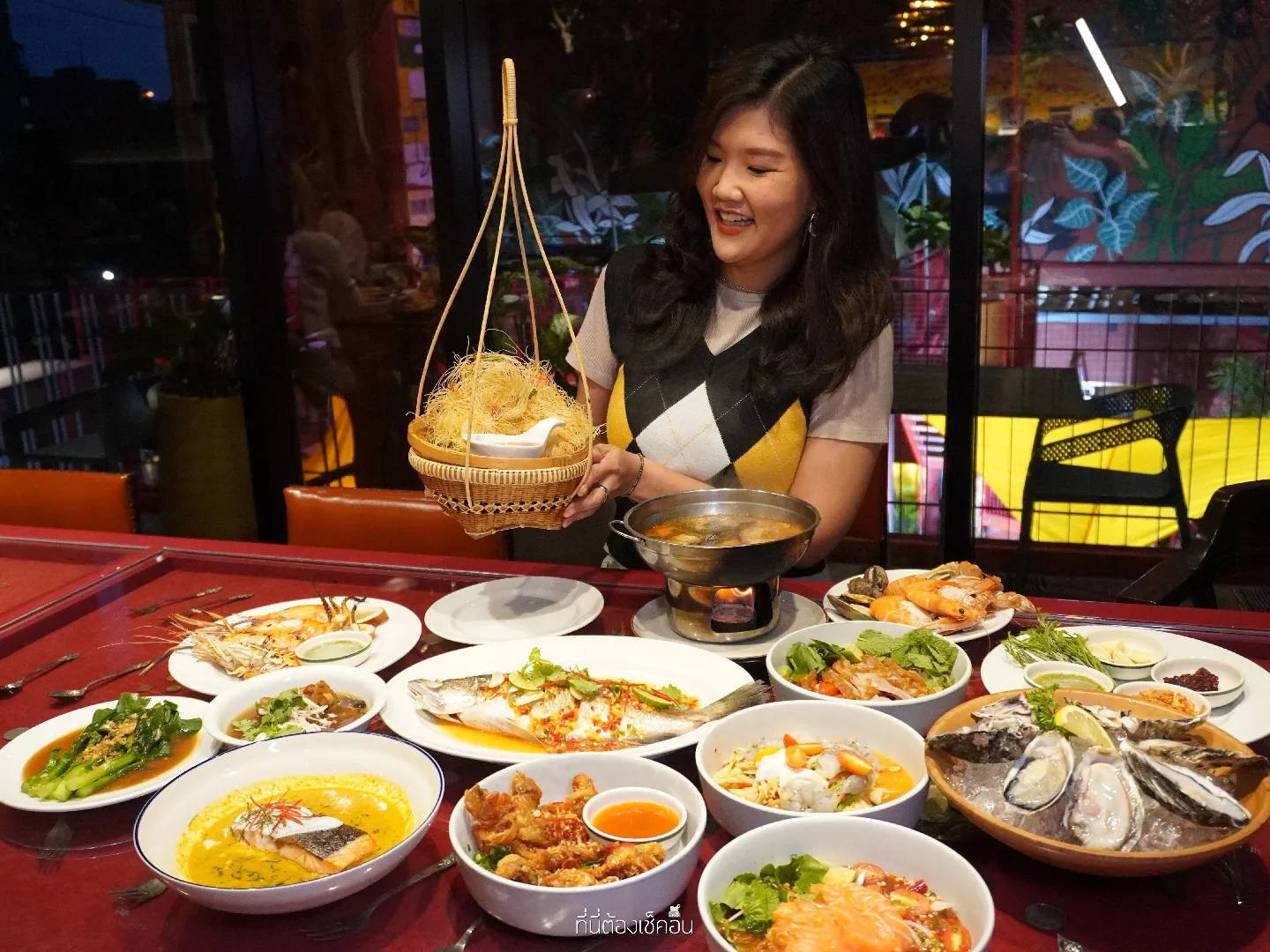 The MAP: Seafood Buffet Dinner & All You Can Eat | แกลเลอรีที่โพสต์โดย Check in Here | Lemon8