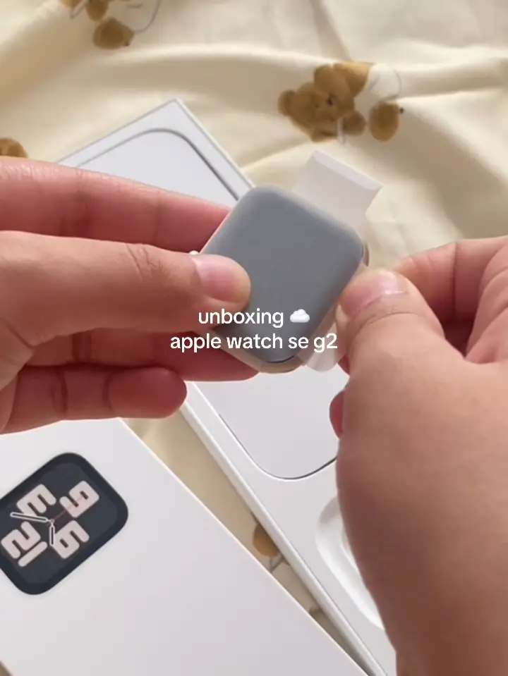 unbox apple watch💫 | วิดีโอที่เผยแพร่โดย แอ้นตี้เอง | Lemon8