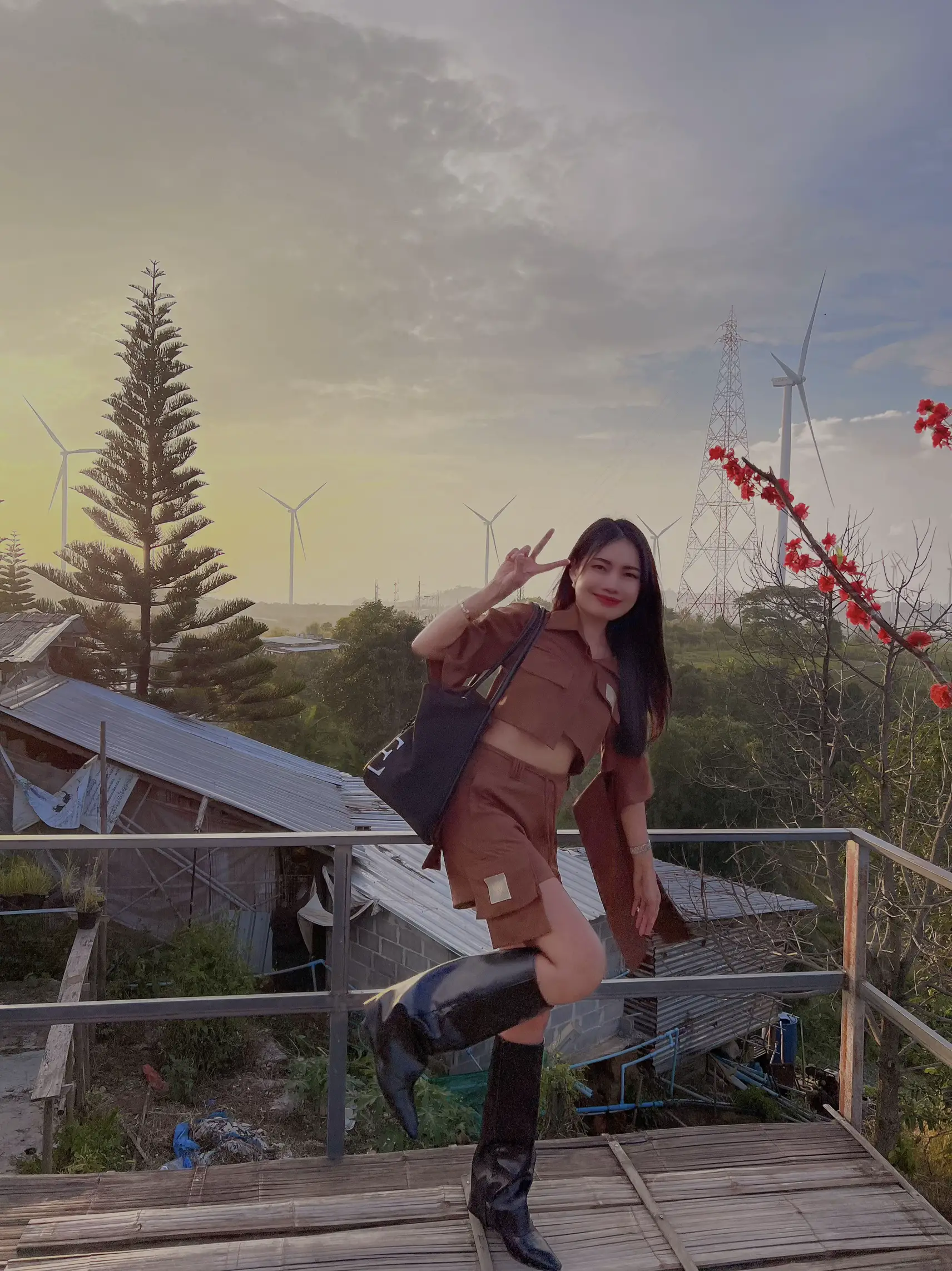 พระอาทิตย์ตกดิน ที่สวยมาก 🌅 | แกลเลอรีที่โพสต์โดย AomPanida | Lemon8