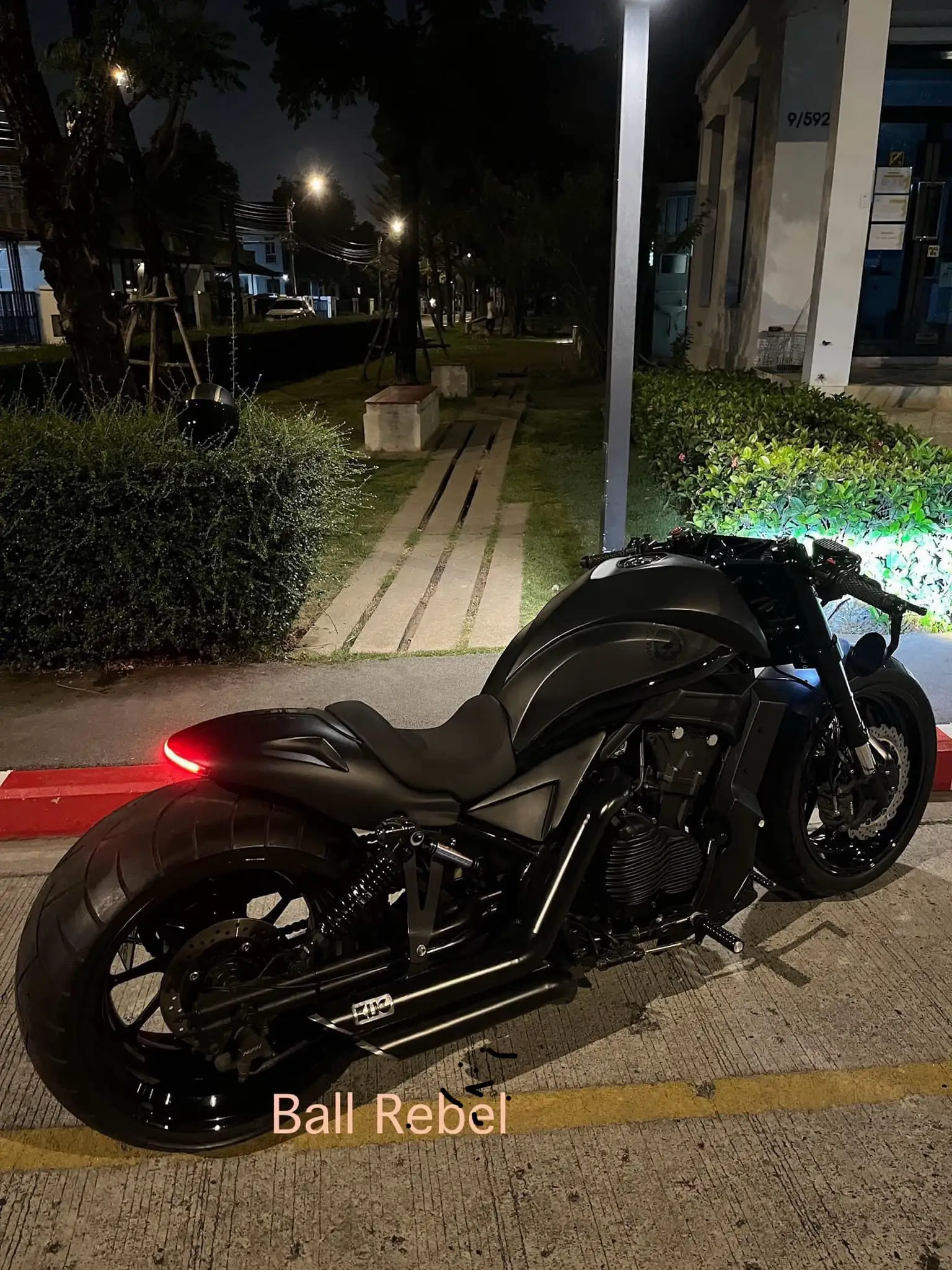 Rebel แต่งล้อโต | แกลเลอรีที่โพสต์โดย Ball Rebel | Lemon8