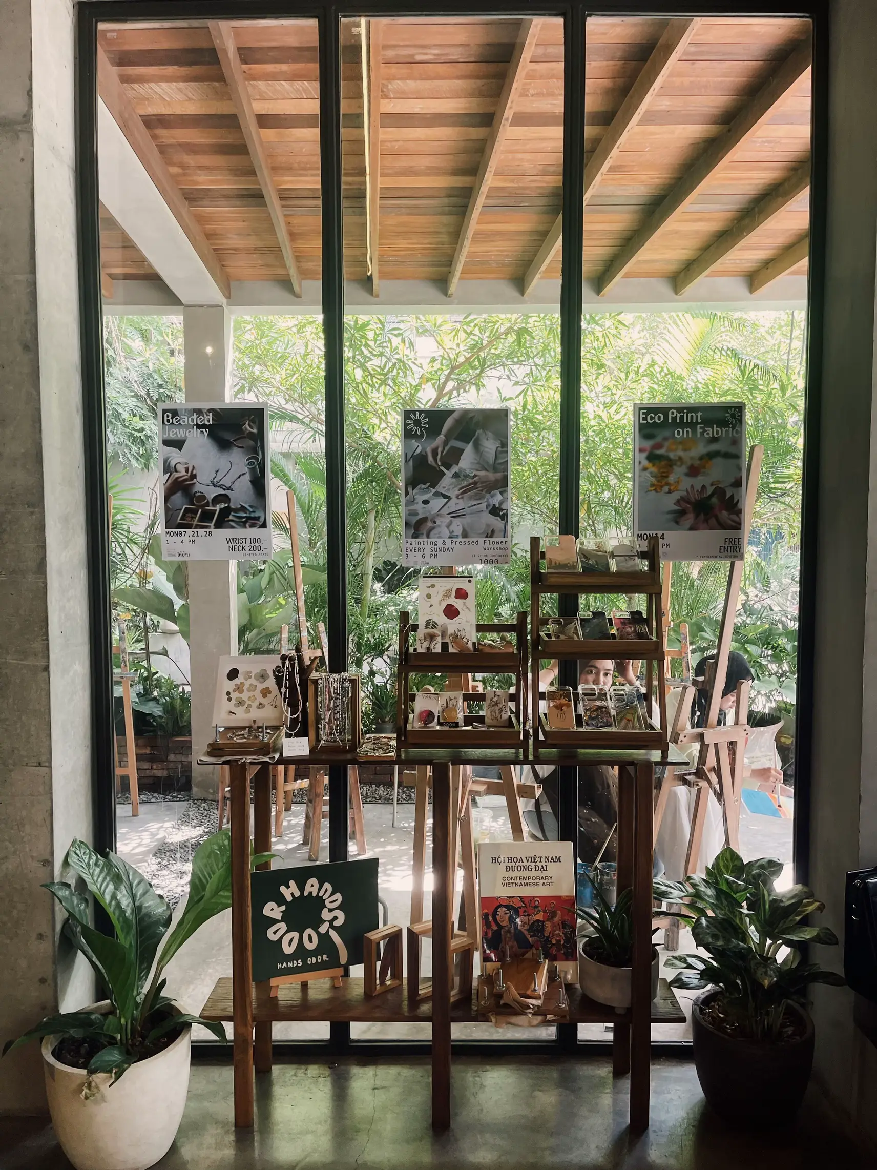 CANVAS PAINTING @TAIBAN CAFE (ใต้บ้าน) 🏡 | แกลเลอรีที่โพสต์โดย 瑠美 | Lemon8