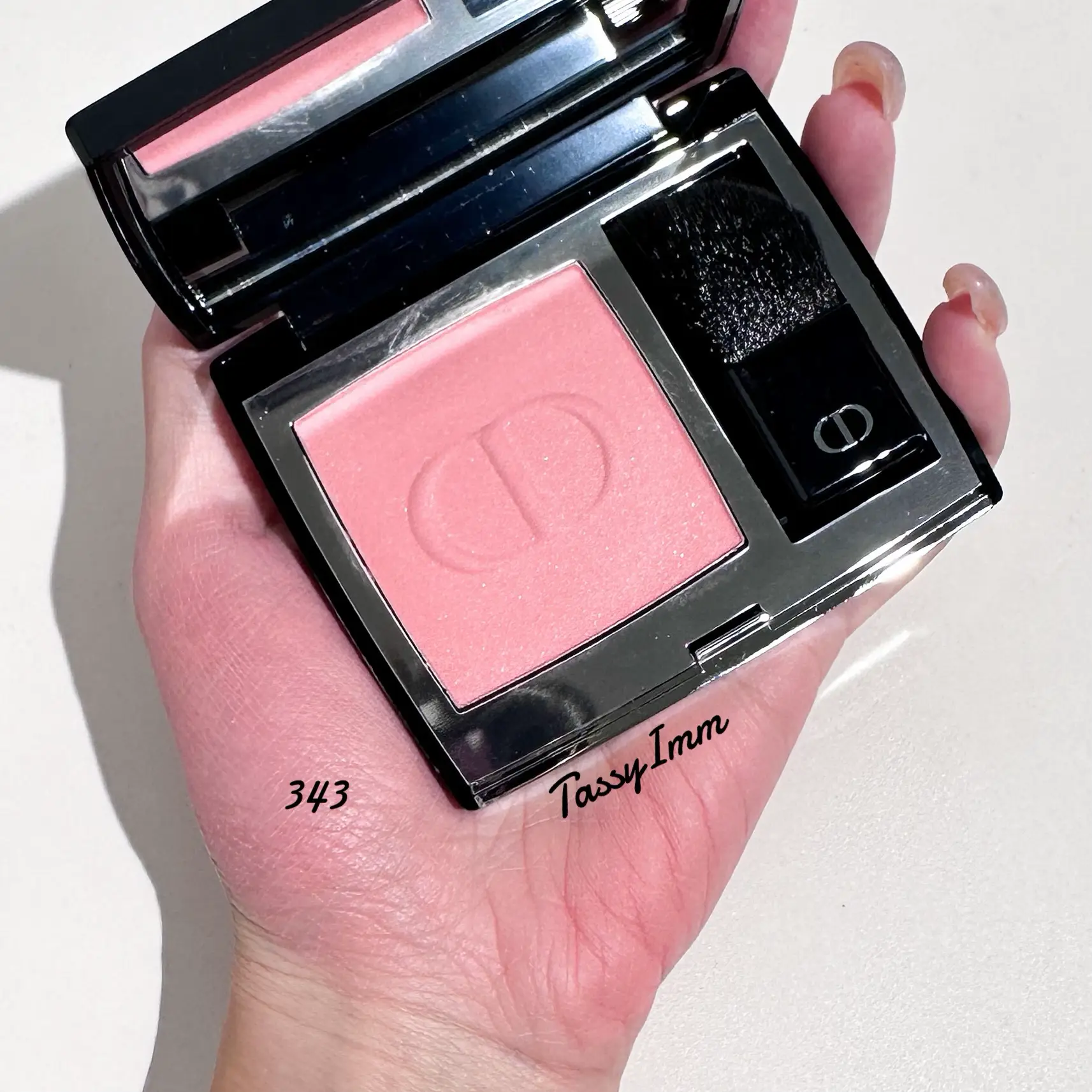 20 ไอเดียยอดนิยมเกี่ยวกับ Diorsephora ในปี 2024