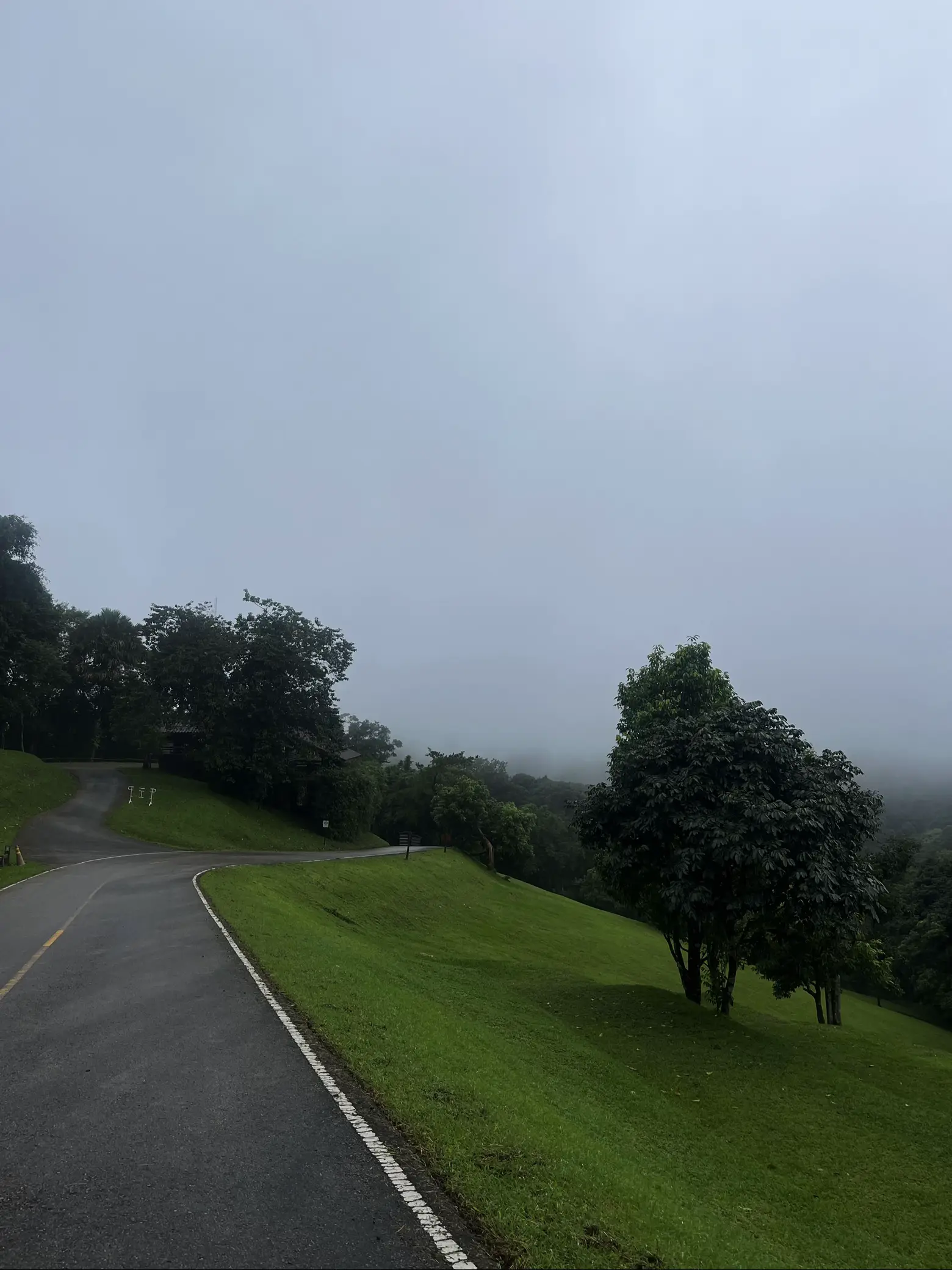 クン・プラウー国立公園(Khun Phra Wo National Park) 🌳 | Fay Chayaneeが投稿したフォトブック | Lemon8