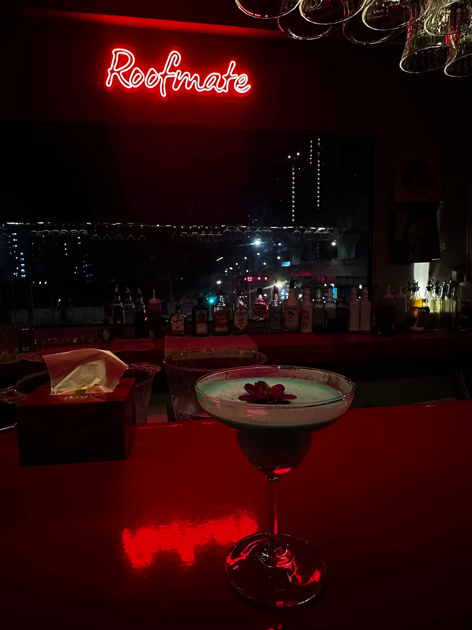 NTX - NON TOXIC บาร์ย่านลาซาล 🪩🍸 | แกลเลอรีที่โพสต์โดย รีวิวไปเรื่อย🤍 ...