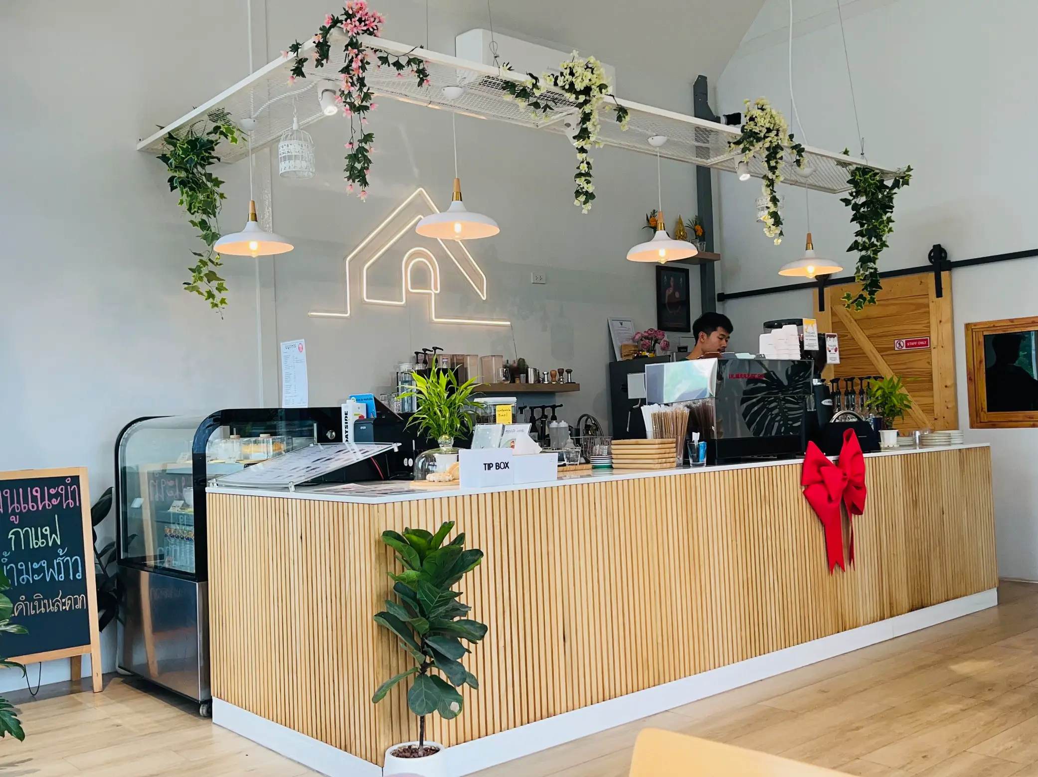 Nordic house #Good coffee at Mahasarakham | แกลเลอรีที่โพสต์โดย Jiji Chongkham | Lemon8