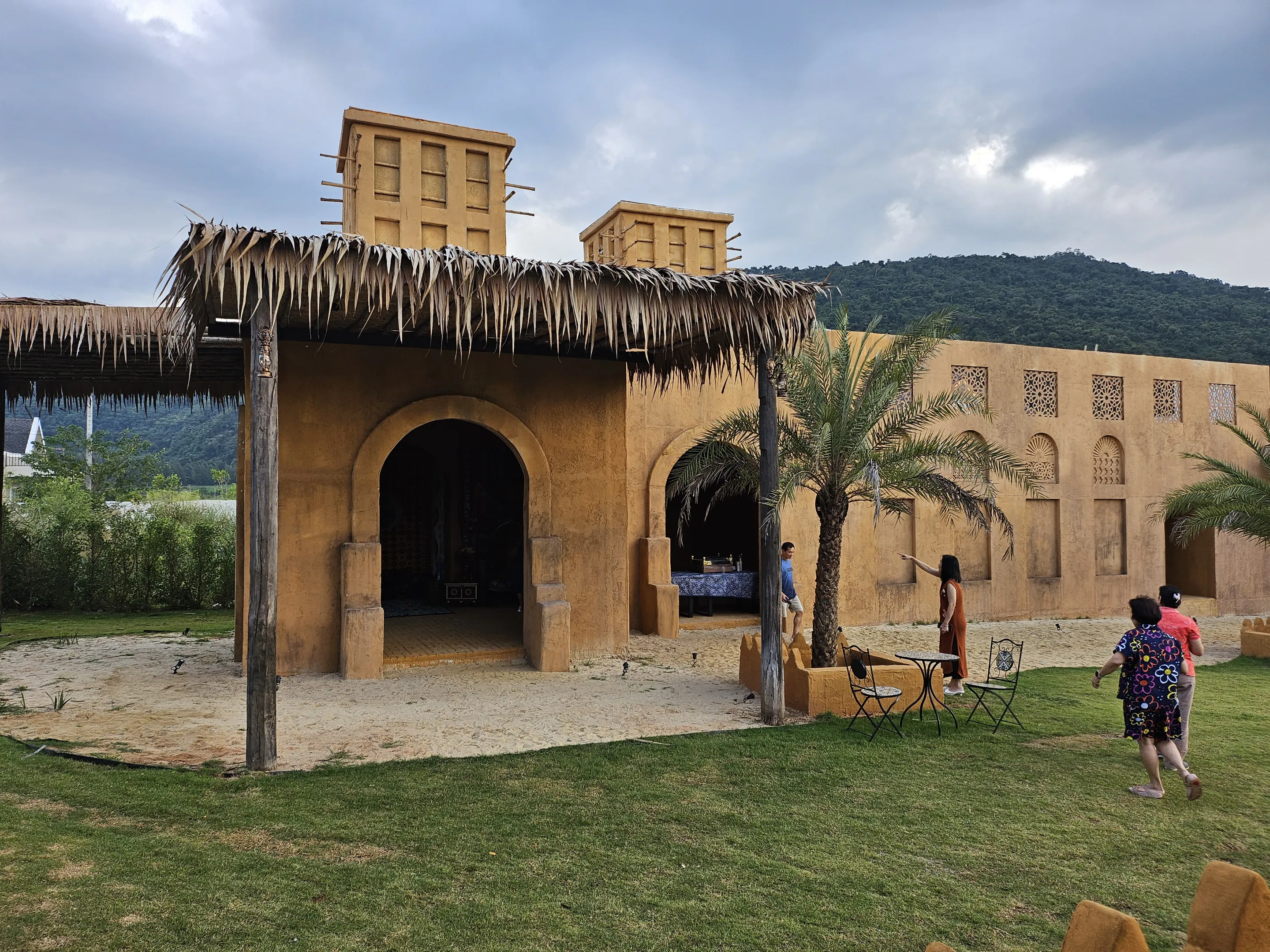 คาเฟ่ เปิดใหม่ที่เขาใหญ่ DUBAI DXB CAFE | แกลเลอรีที่โพสต์โดย Pang ...