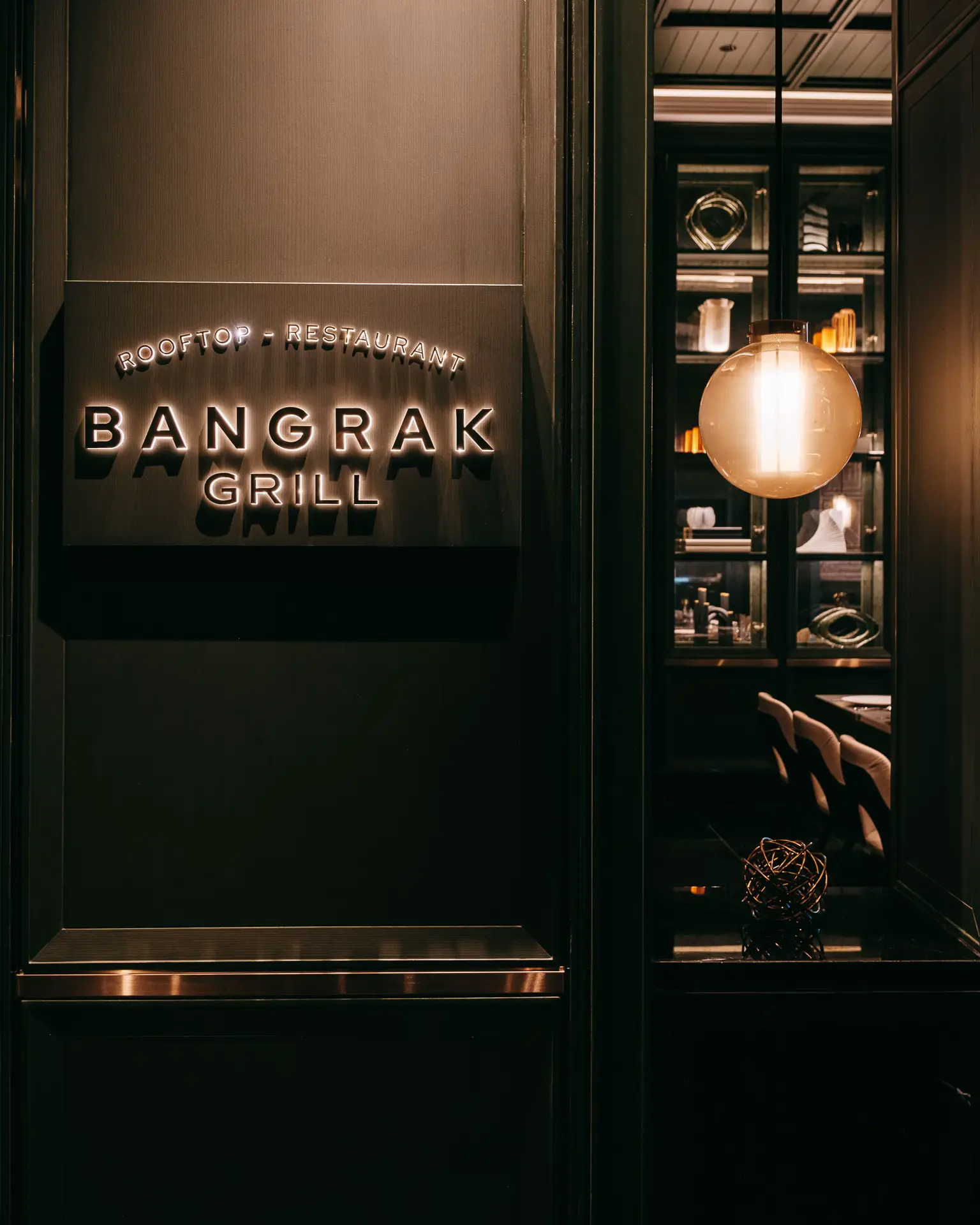 📸ร้านดินเนอร์วิวหลักล้านริมแม่น้ำเจ้าพระยา Bangrak Grill 🍸 | แกลเลอรี ...