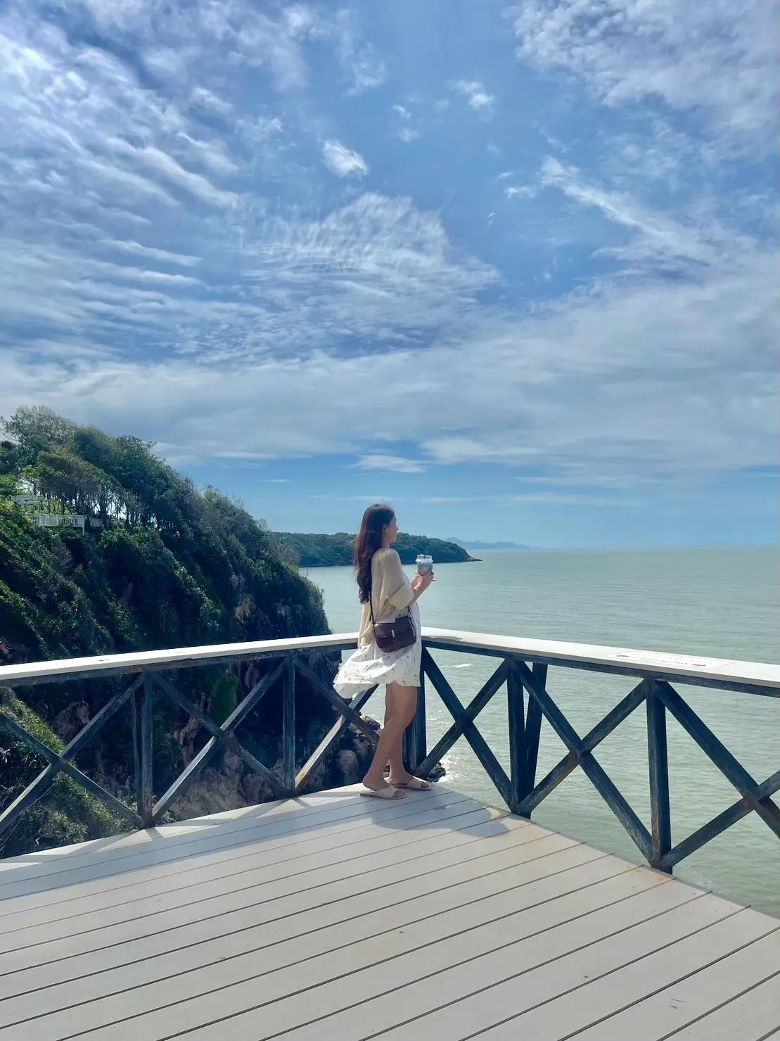 Sky View Cefe คาเฟ่ดังจันทบุรี☕️ | แกลเลอรีที่โพสต์โดย Fernny🌷🌈 | Lemon8