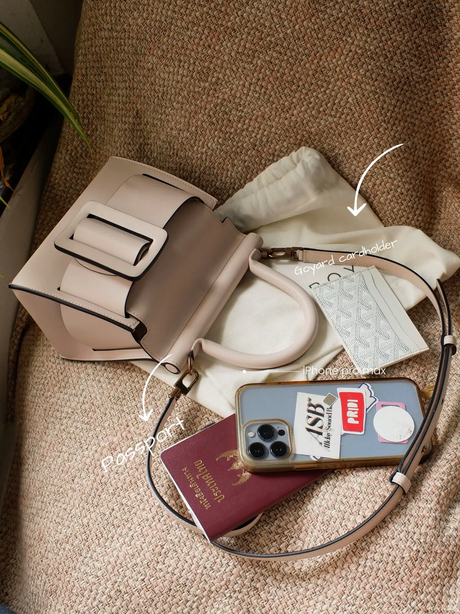 ⚡️What fits inside Boyy Karl 19 ⚡️ | แกลเลอรีที่โพสต์โดย Bysnazzy | Lemon8