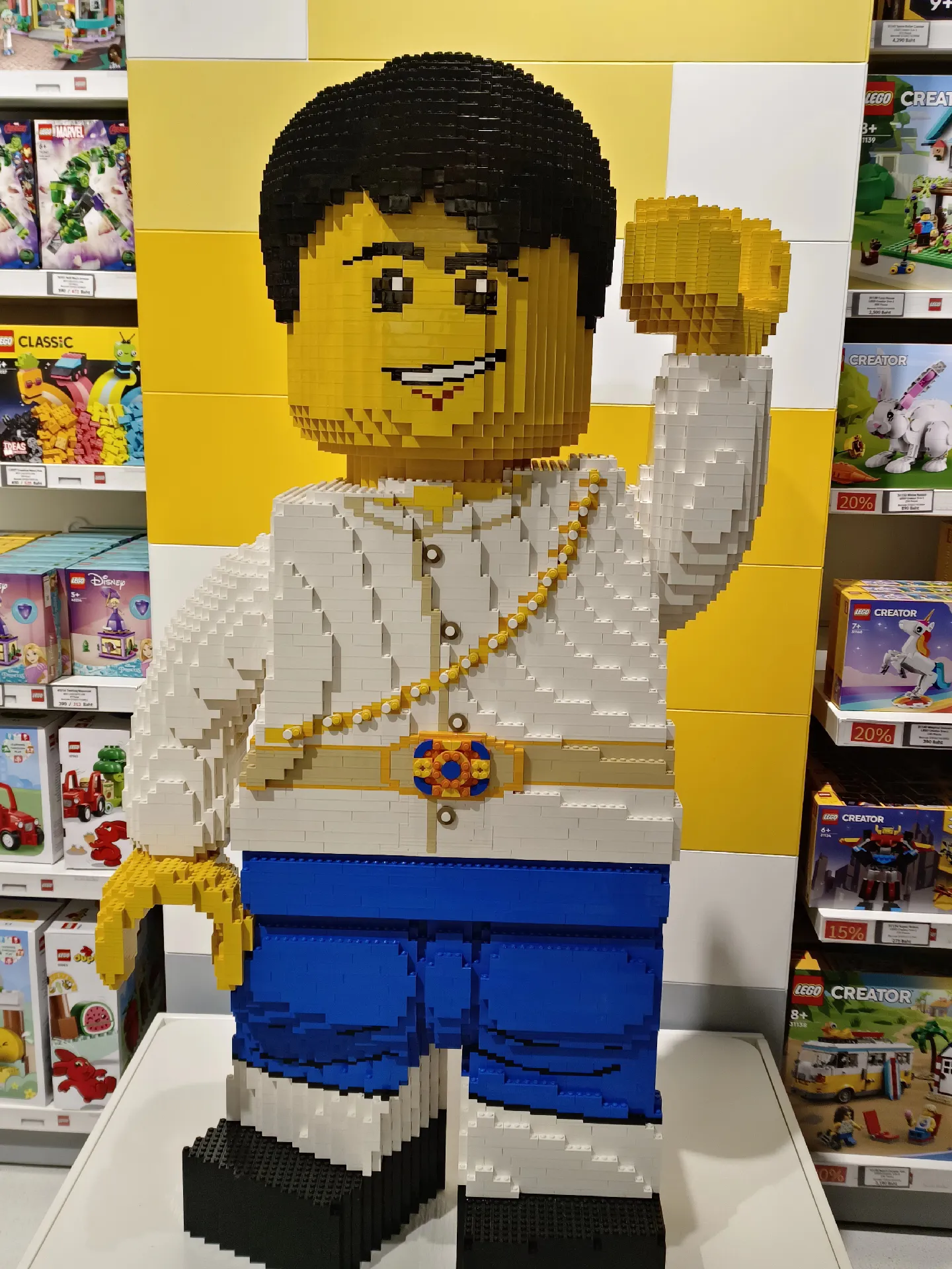 Welcome LEGO store สาขาใหม่🤖🎉 @เซ็นทรัลเวิร์ด | แกลเลอรีที่โพสต์โดย ...