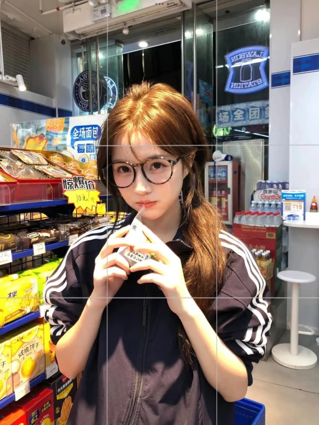 Ref. ไอเดียถ่ายรูปในซุปเปอร์มาเก็ต 📸 | แกลเลอรีที่โพสต์โดย Brownie | Lemon8