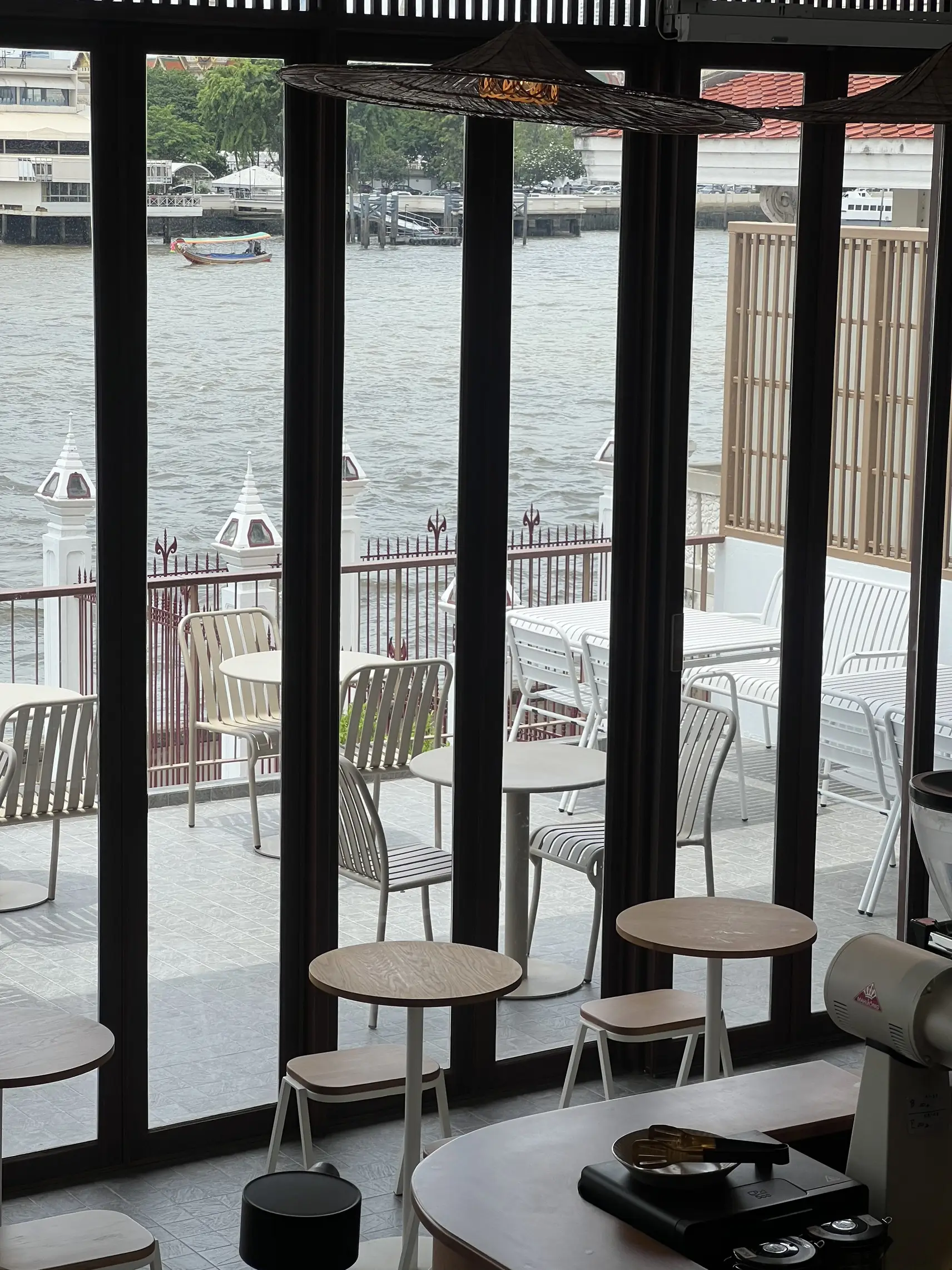 SECOND CAFE คาเฟ่เปิดใหม่ ย่านวังหลัง💛 | แกลเลอรีที่โพสต์โดย ...