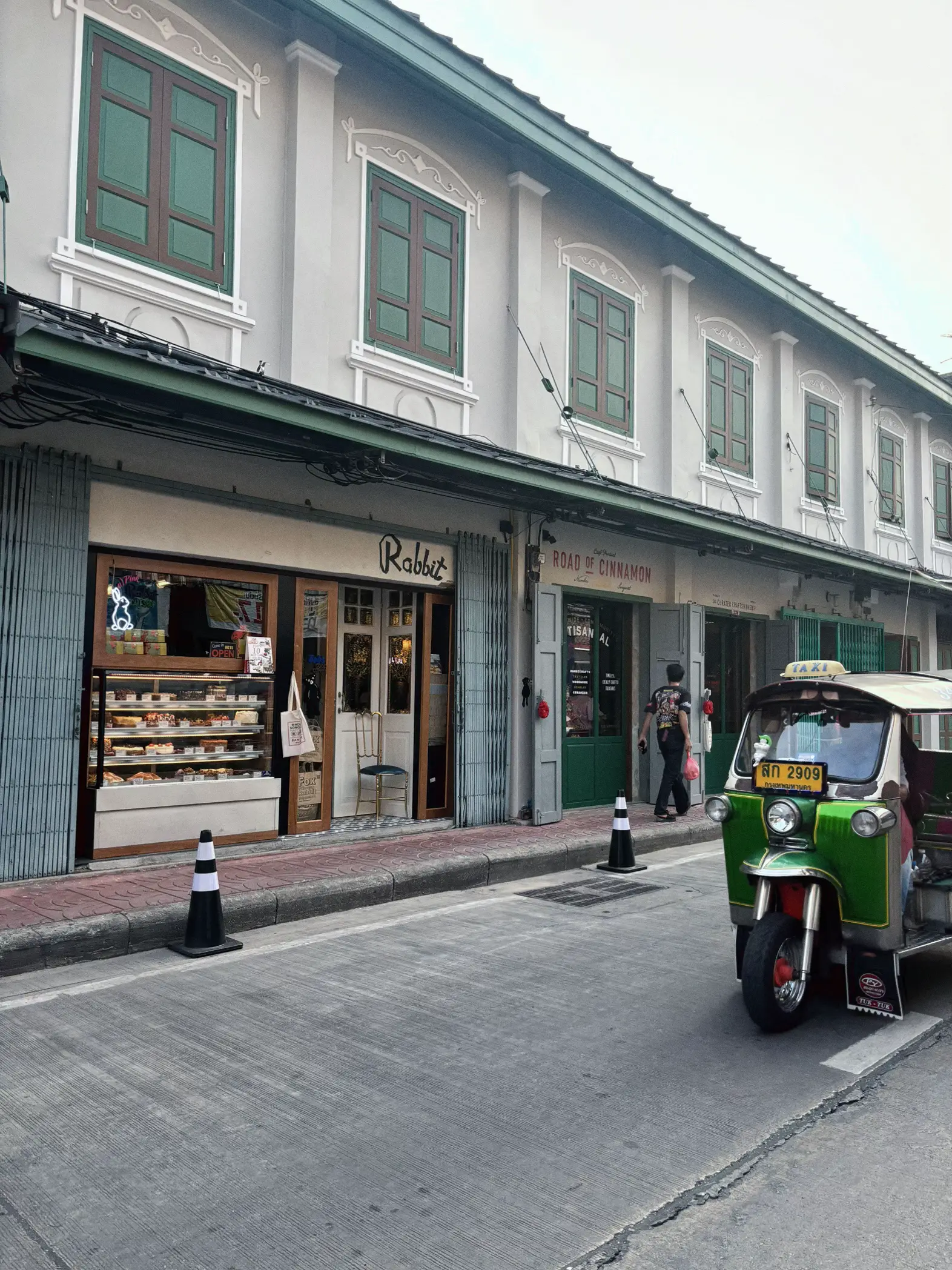 A Pink Rabbit+Bob สาขาใหม่ ถนนทรงวาด | แกลเลอรีที่โพสต์โดย Yuiichompoo ...