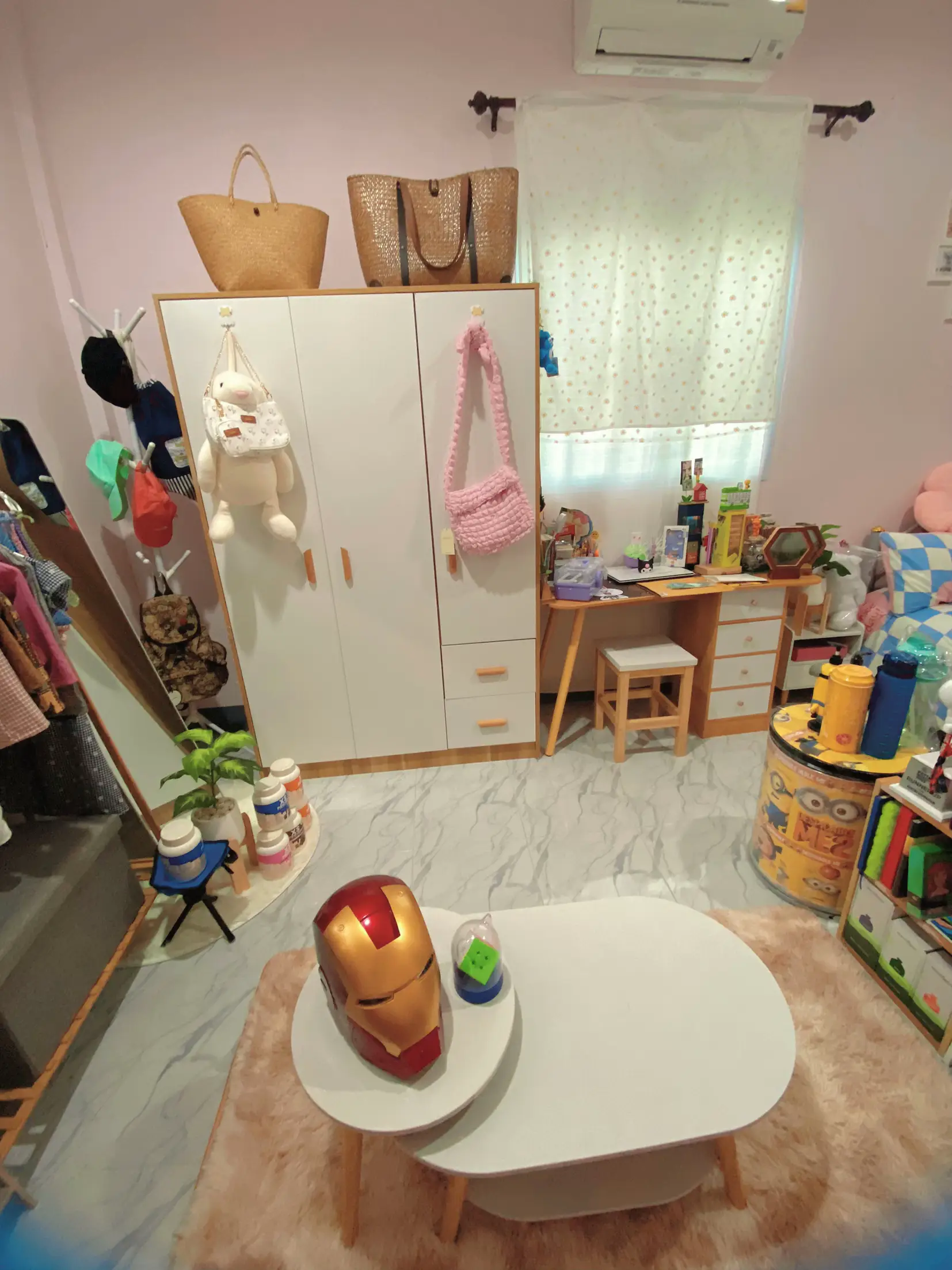 ชอบแต่งห้องมาก#แต่งห้อง#มินิมอล#หลายสี | แกลเลอรีที่โพสต์โดย Nit | Lemon8