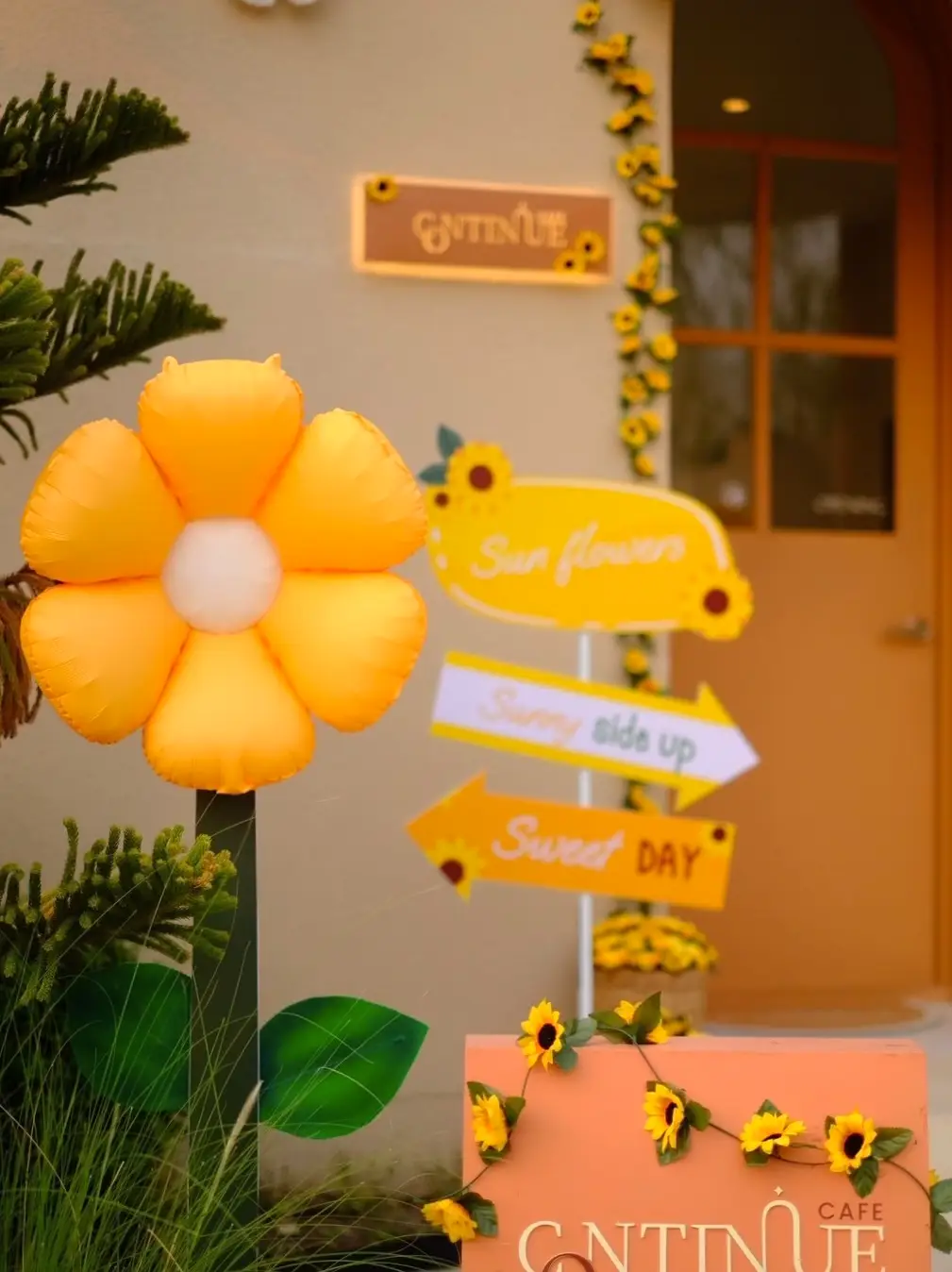 20 ไอเดียยอดนิยมเกี่ยวกับ คาเฟ่ตีมสงกรานต์ ในปี 2024