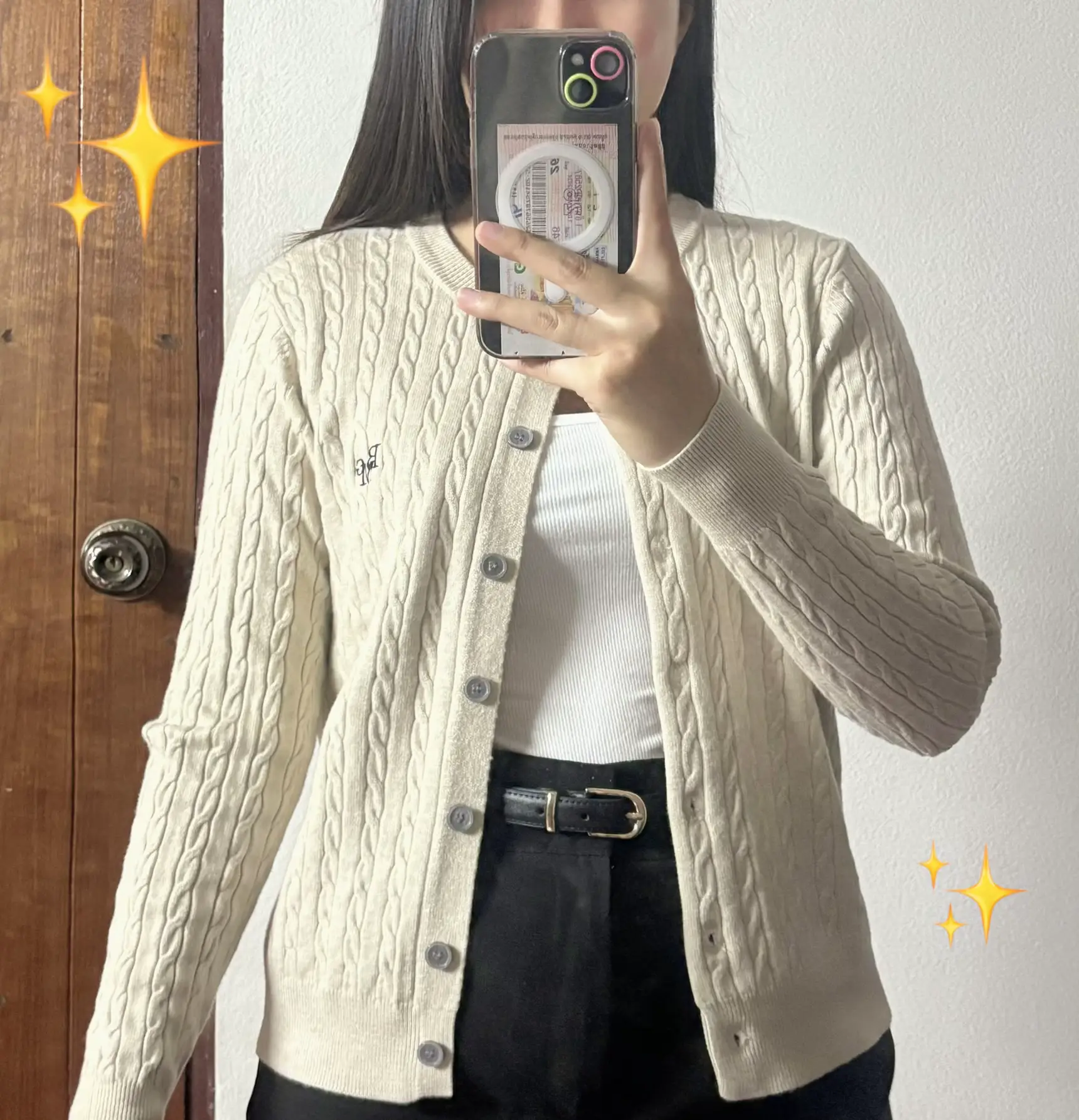 คาร์ดิแกนที่ควรมีติดตู้ | แกลเลอรีที่โพสต์โดย PHUNG 🐝 | Lemon8