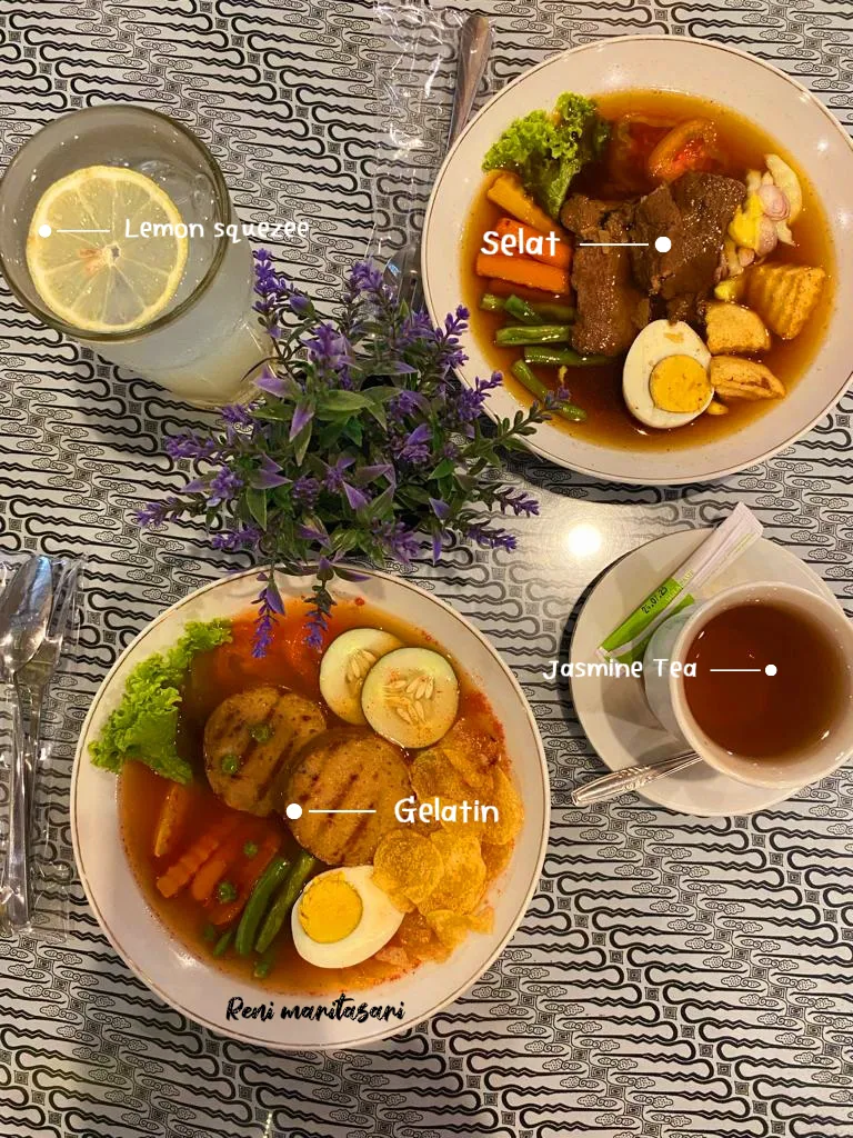 Toko Kue Legendaris di Blitar | Galeri diposting oleh Reni Maritasari | Lemon8