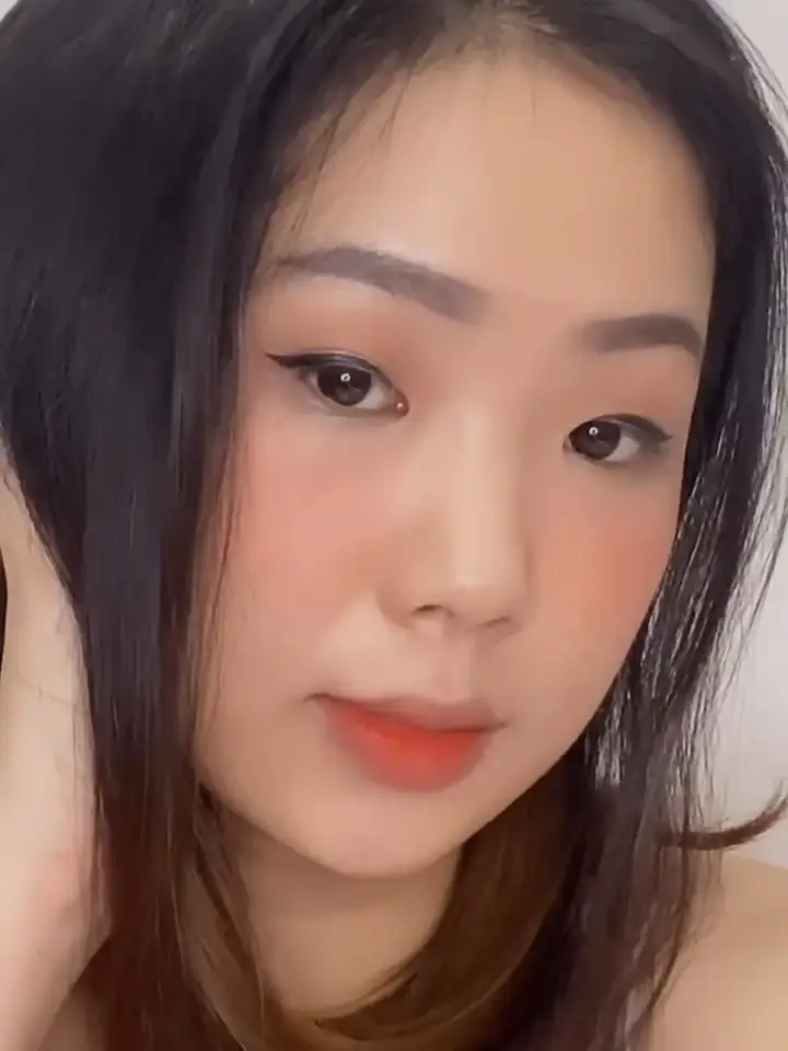 MAKEUP TUTORIAL USING 1 BRAND 💖 | Video dipublikasikan oleh hennyyyyk | Lemon8