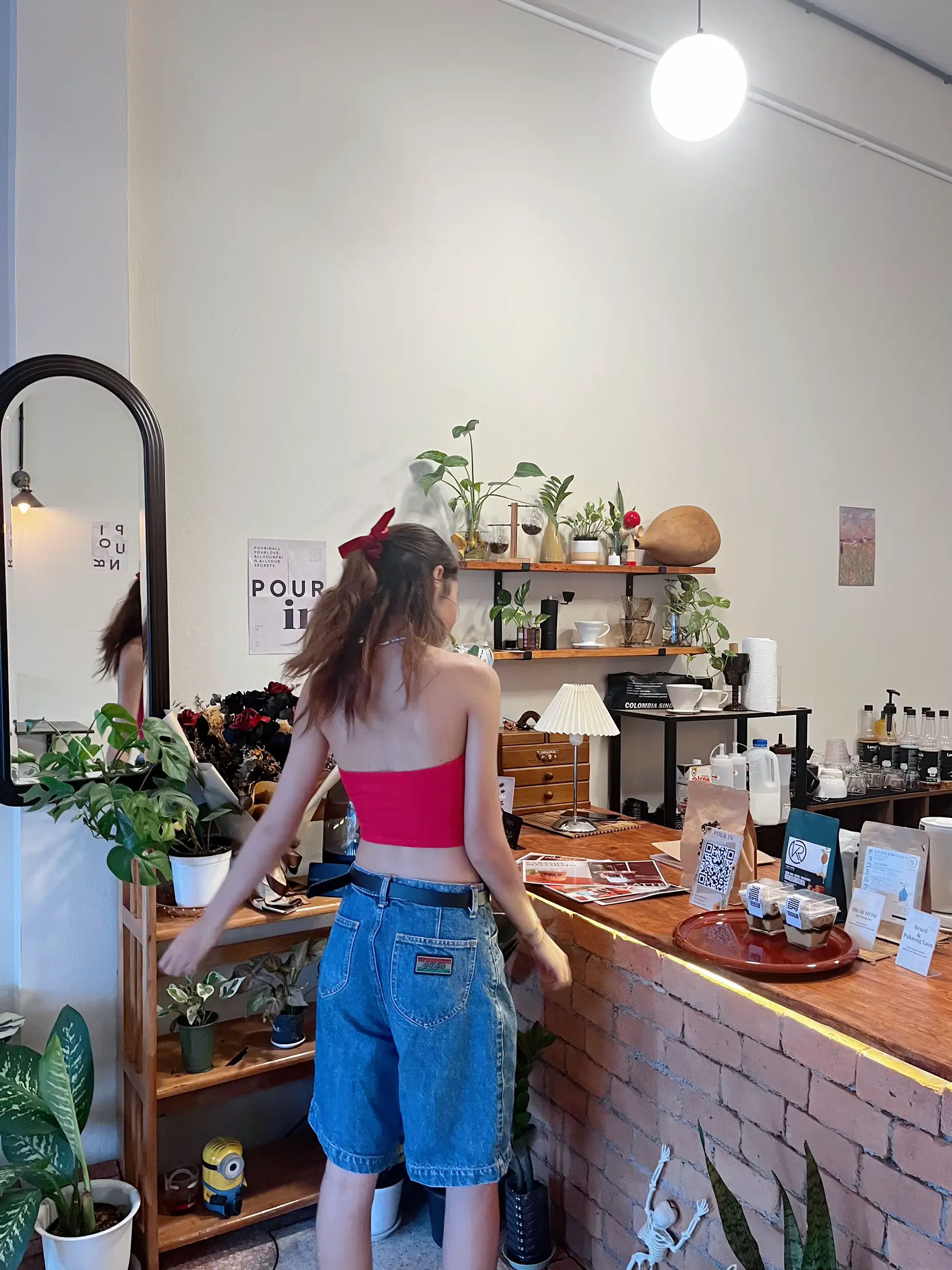 Pour in คาเฟ่เปิดใหม่ ทาสแมวห้ามพลาด!! | แกลเลอรีที่โพสต์โดย Hongfa.25 | Lemon8