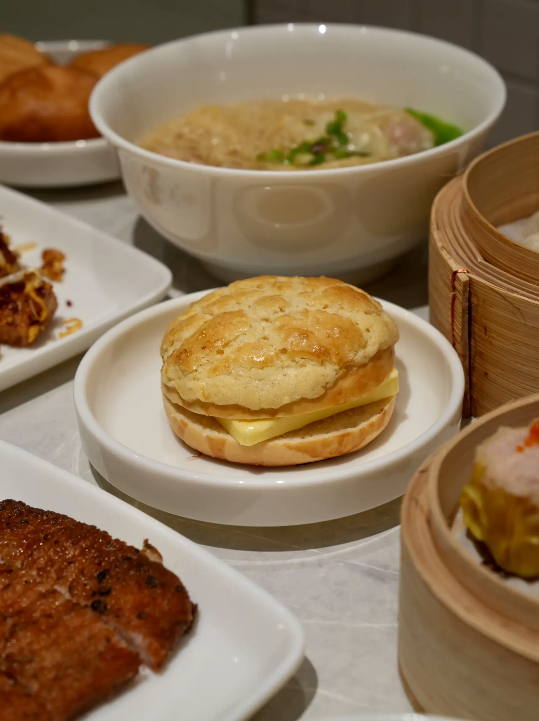 🇸🇬 Swee Choon Tim Sum | 24-Hours at Changi Airport | Gallery posted by Alain | Lemon8