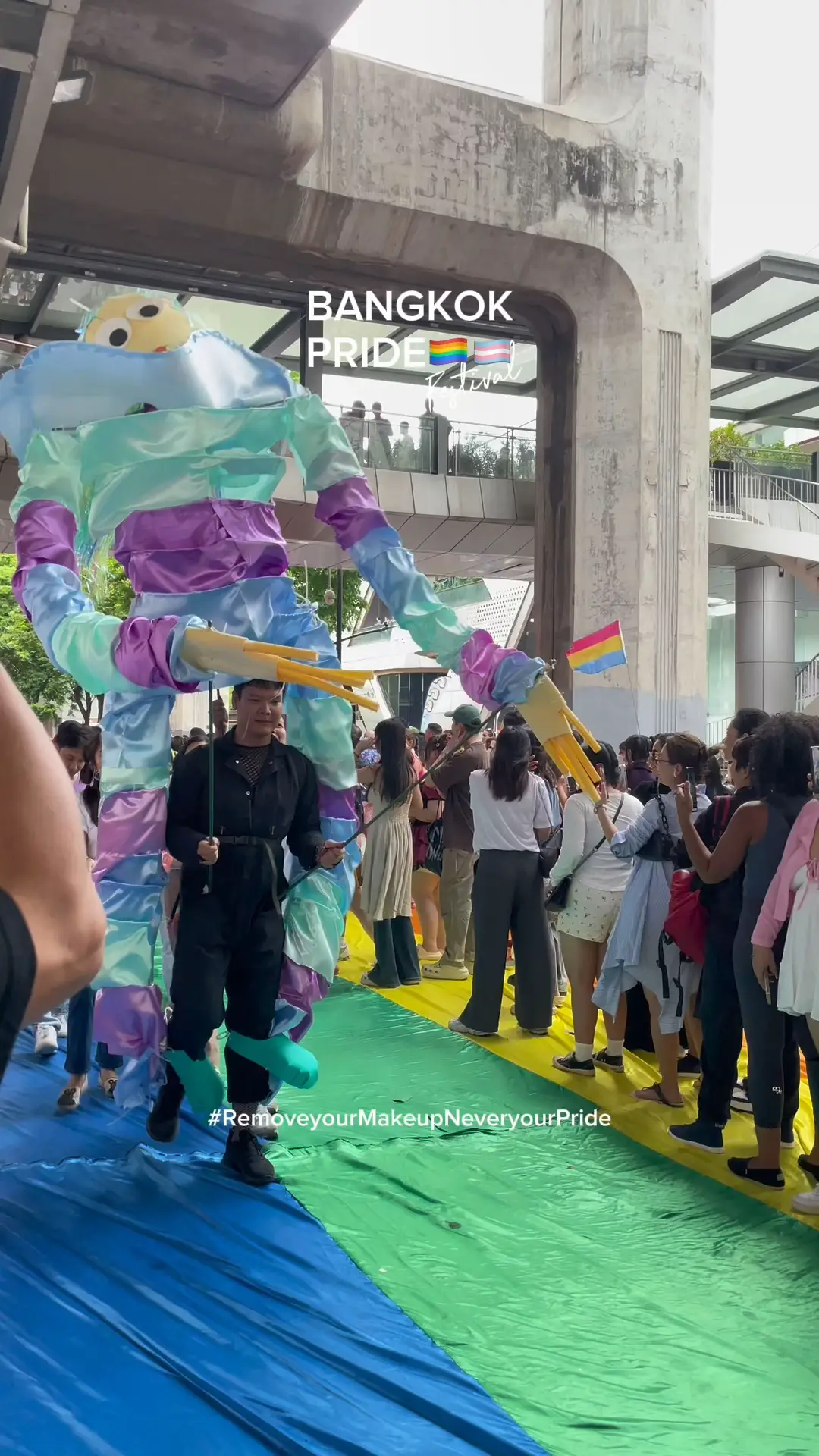 Bangkok Pride Festival 2024 มันดีมาก! | วิดีโอที่เผยแพร่โดย Elf | Lemon8