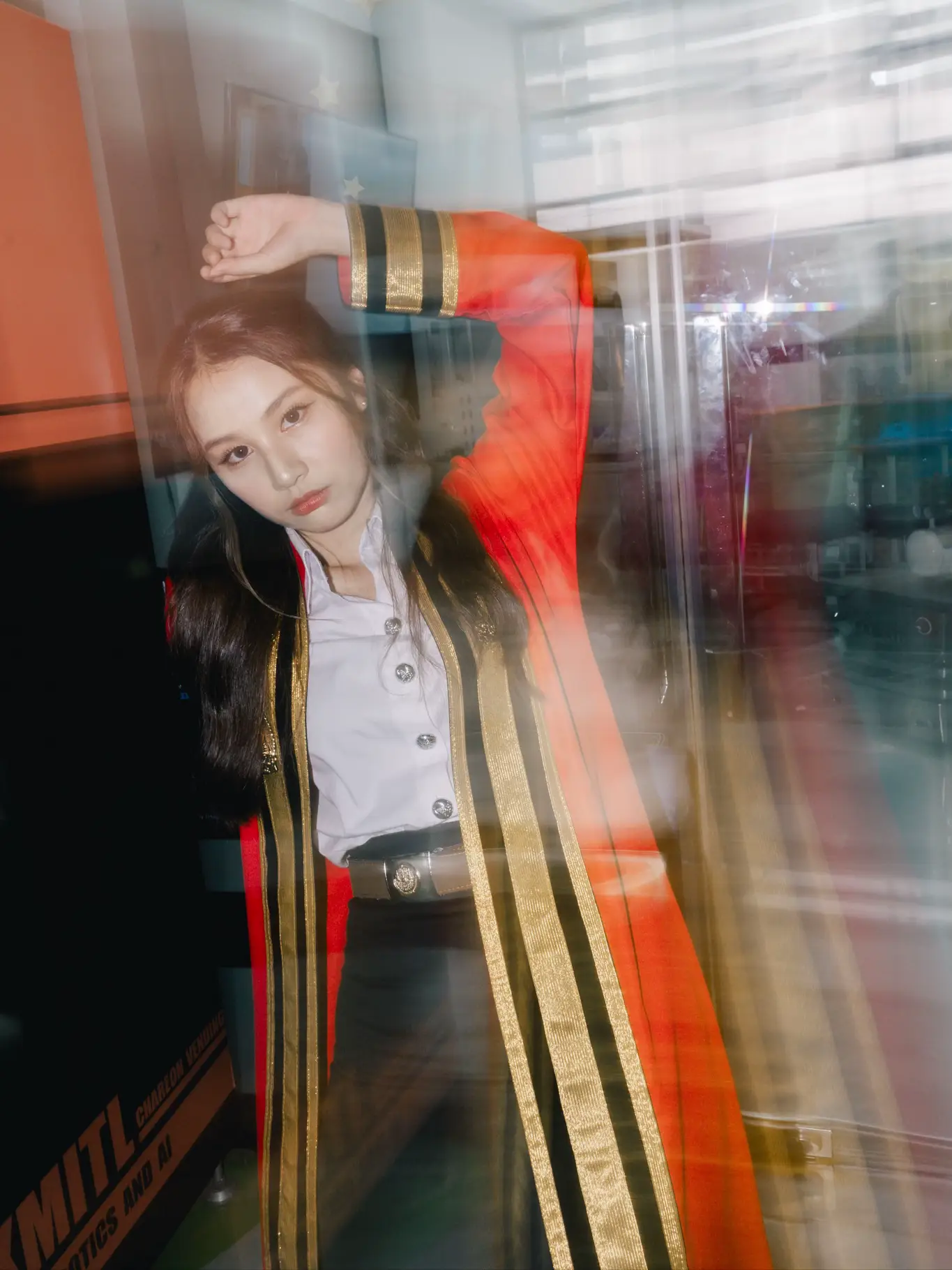 Dark Mode Graduation Photoshoot!! 📸🎓 ️ Part 2 | แกลเลอรีที่โพสต์โดย ...