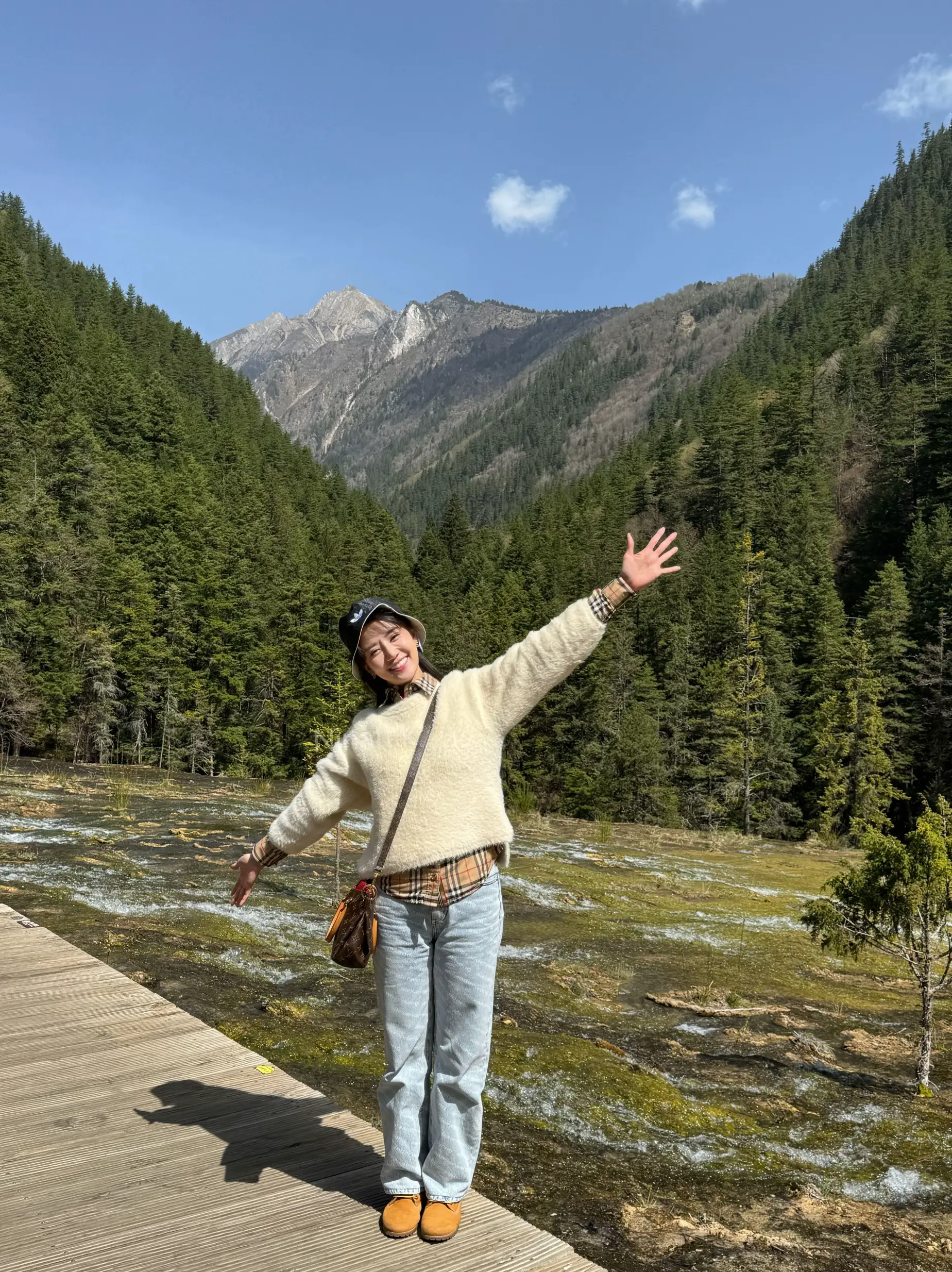 เที่ยว จิ่วจ้ายโกว เดือน เมย 2024 สวยมาก ไม่หนาวเกิน | แกลเลอรีที่โพสต์ ...