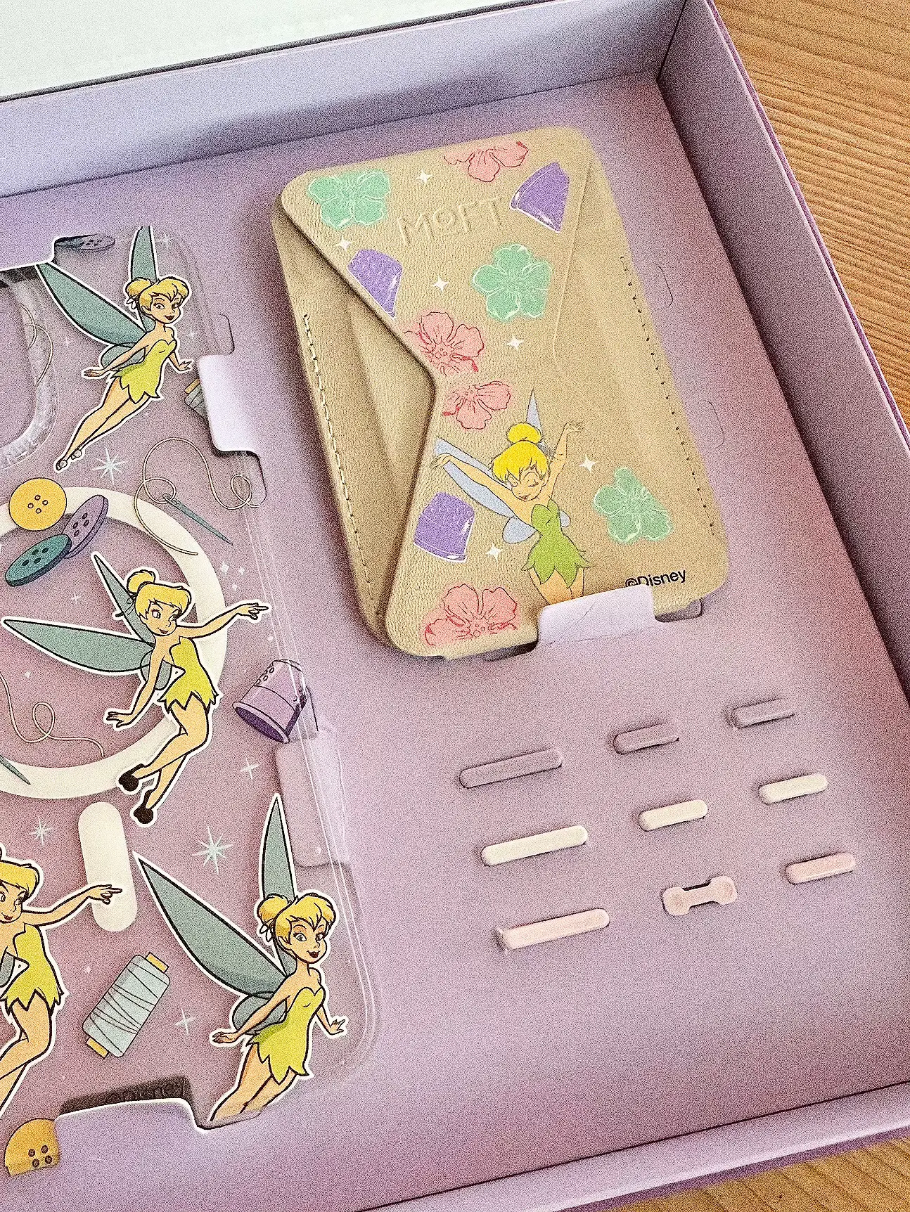 รีวิวเคสโทรศัพท์ 425 | Tinkerbell | แกลเลอรีที่โพสต์โดย Disney EVT TH | Lemon8