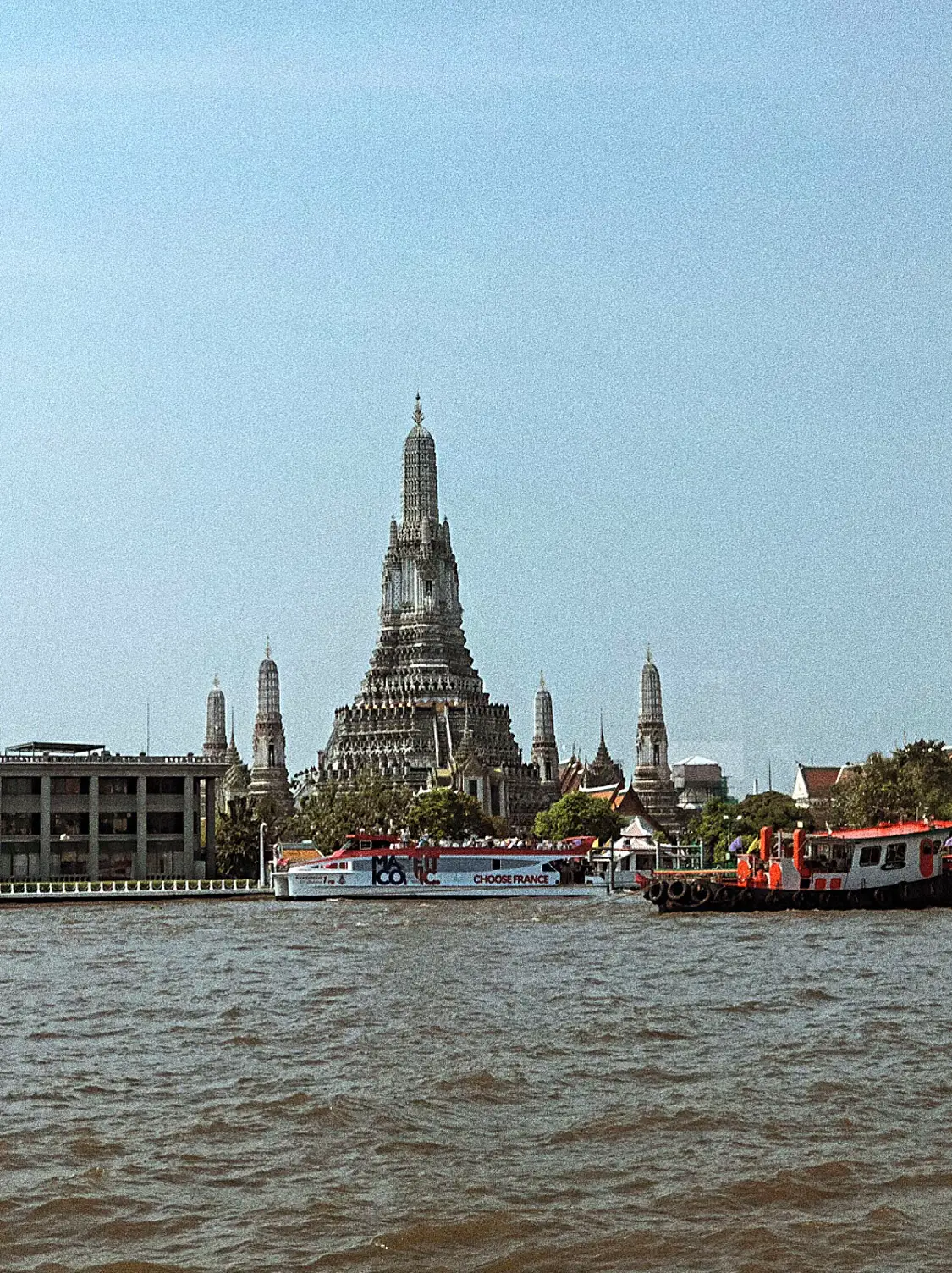 Chom Arun🤍 ร้านอาหารวิวหลักล้าน🥰 | แกลเลอรีที่โพสต์โดย Beloved Pan | Lemon8