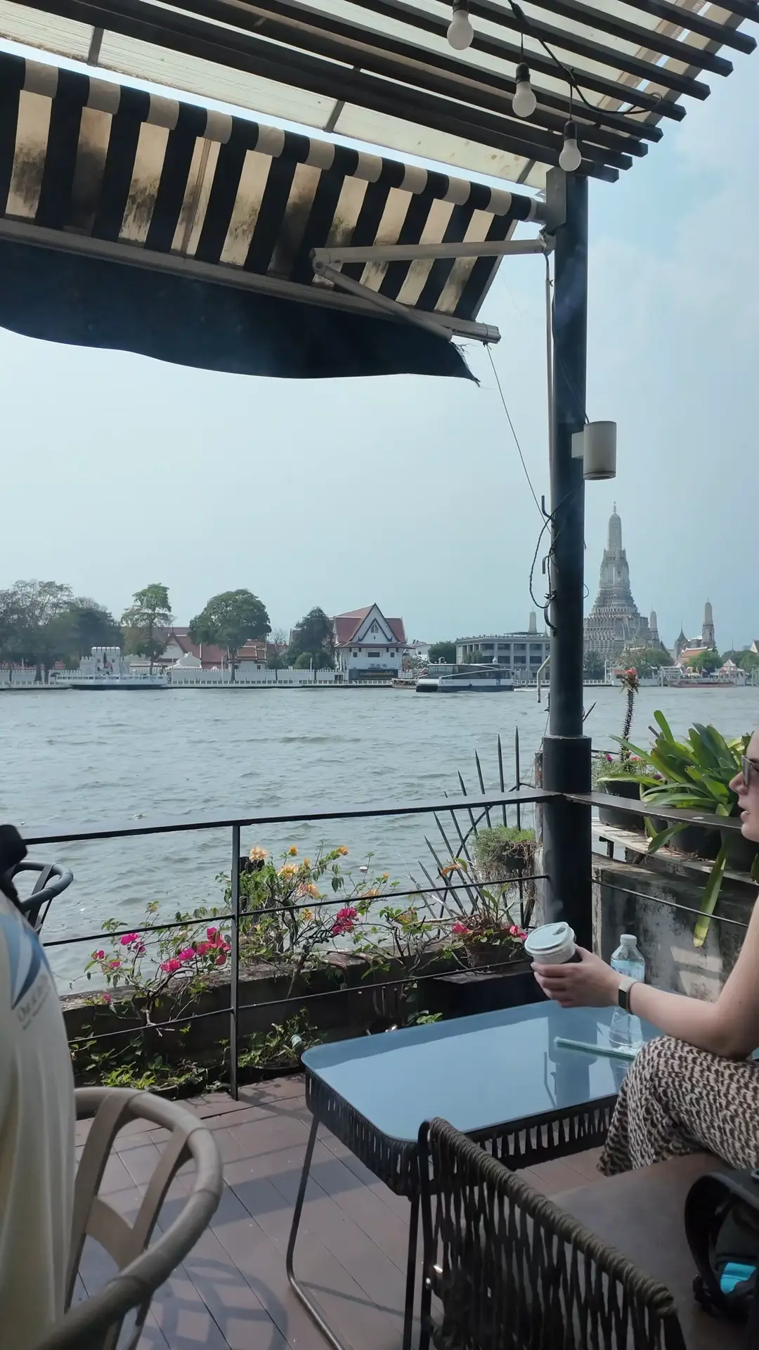 วิวริมแม่น้ำเจ้าพระยา | วิดีโอที่เผยแพร่โดย Panda wong | Lemon8