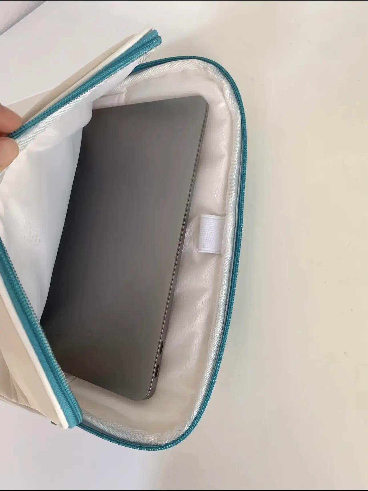 ป้ายยา 🏷️ กระเป๋า notebook สุดจ๊าบ 💻 | แกลเลอรีที่โพสต์โดย orenji :🍊 ...