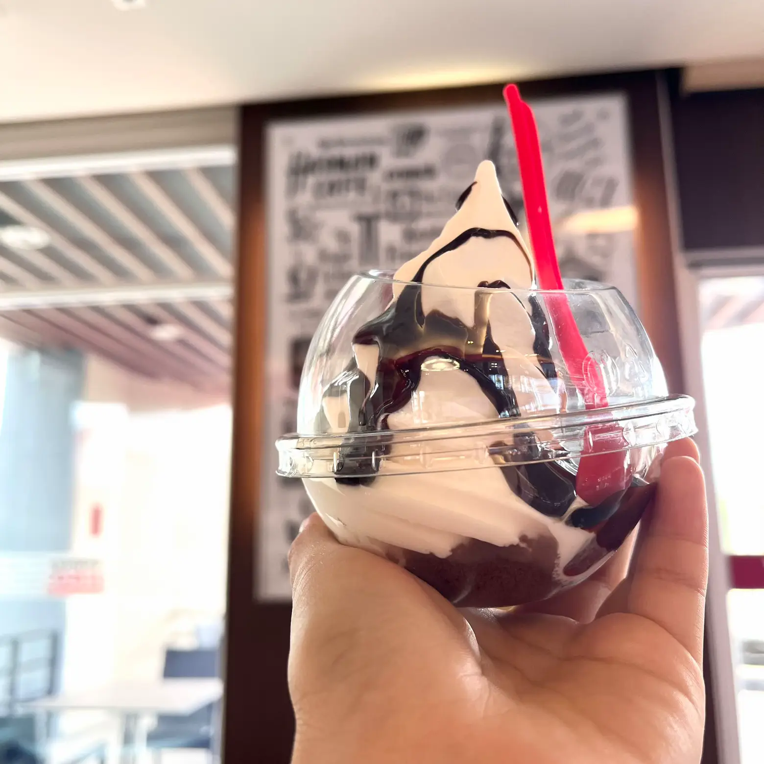 แลกกินไอติม Kream Ball *KFC 9.-บาท‼️‼️‼️ | แกลเลอรีที่โพสต์โดย Aali diary | Lemon8