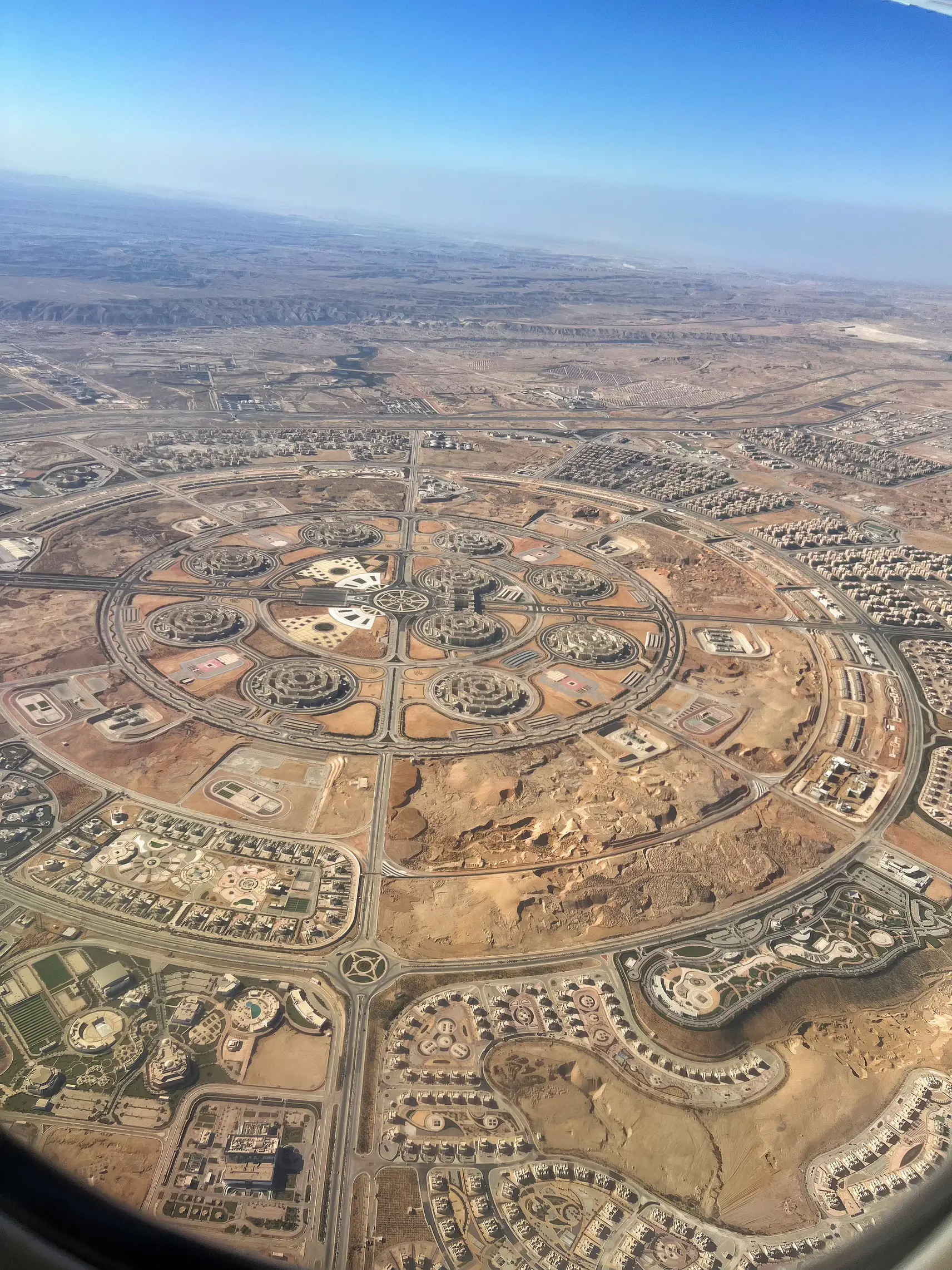 วิวบนเครื่องบิน จาก การ์ต้า - อียิปย์ Cairo | แกลเลอรีที่โพสต์โดย WithMyShutter | Lemon8