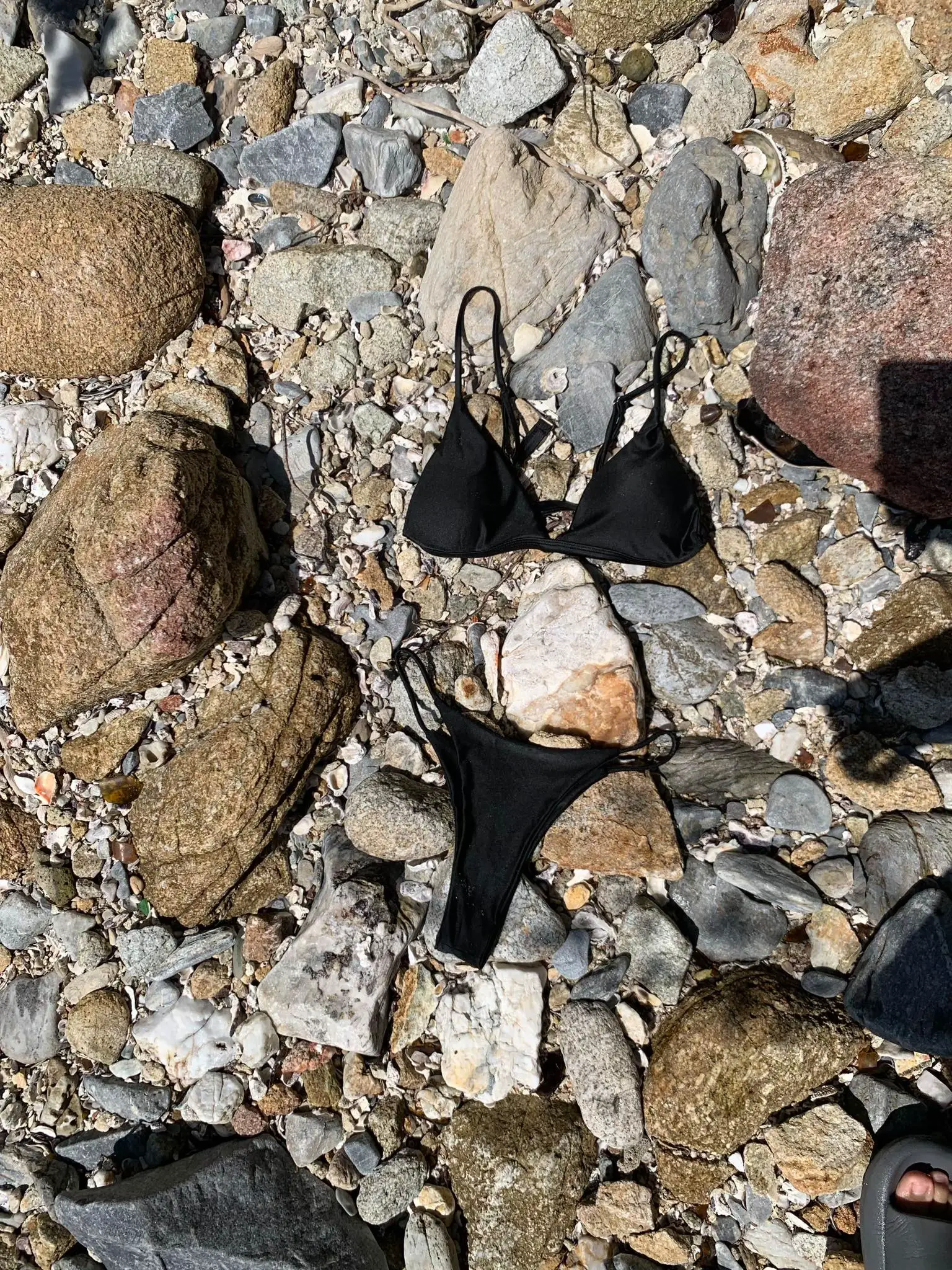 มุมถ่ายรูปลับๆเกาะสีชัง🌴 | แกลเลอรีที่โพสต์โดย Or Korawan☀️ | Lemon8