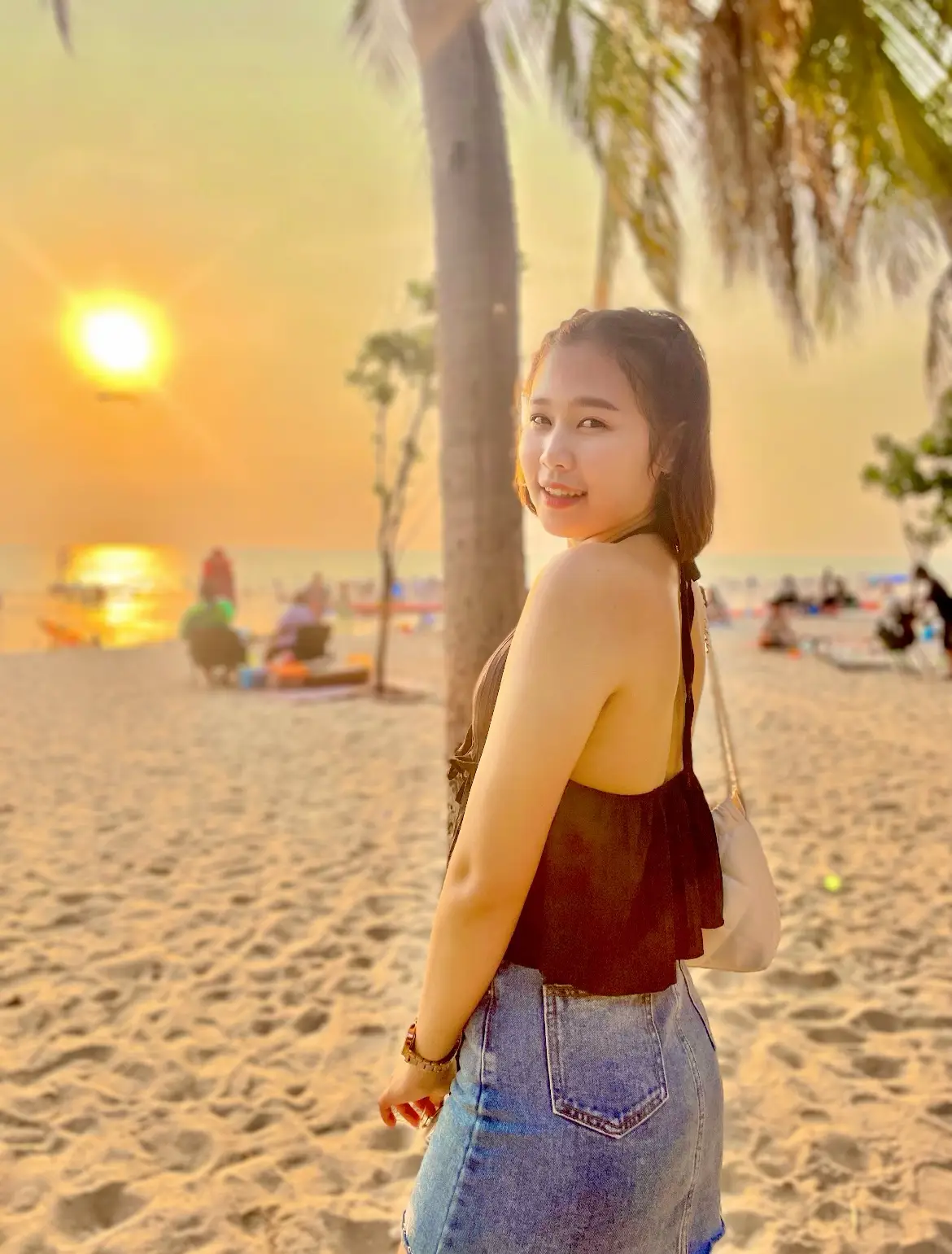 ทะเลกับพระอาทิตย์ตกดิน☀️🌈 | แกลเลอรีที่โพสต์โดย Som-O | Lemon8