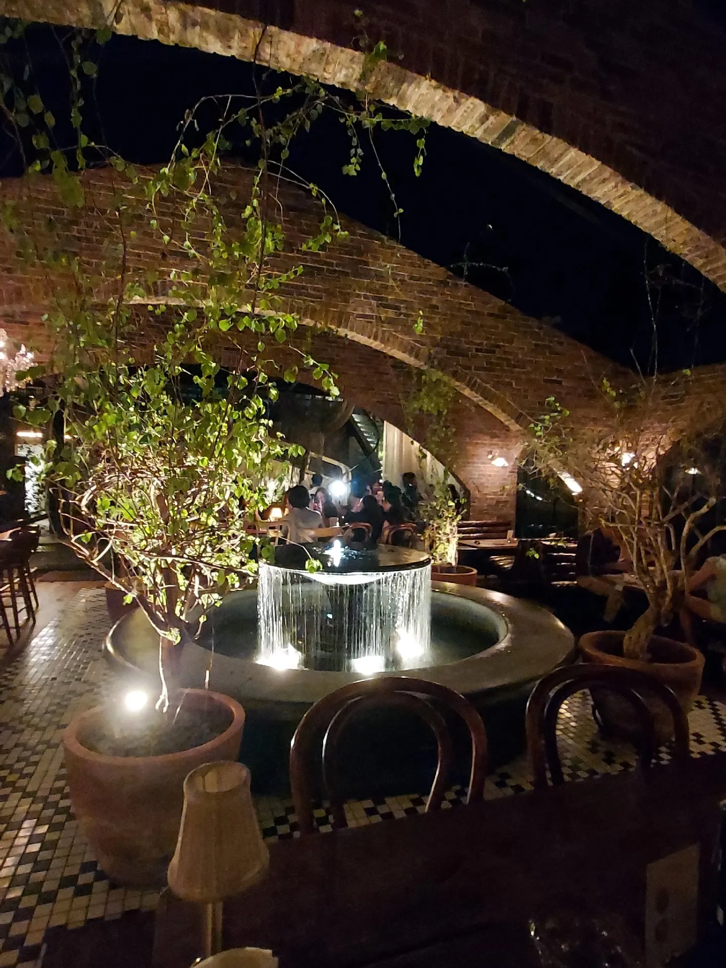 aom dinning club | Galeri diposting oleh nael | Lemon8