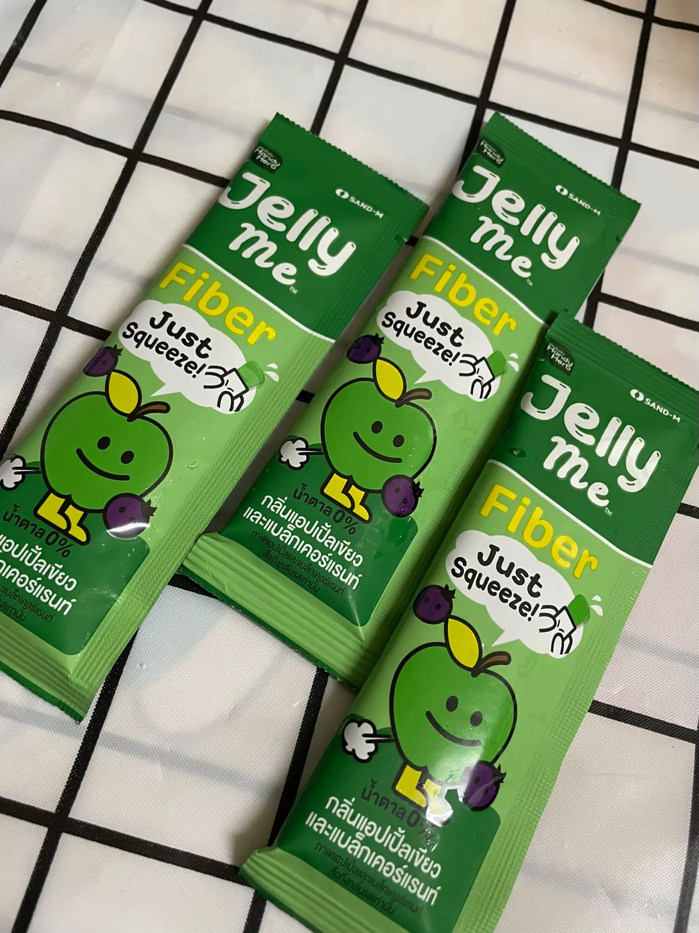 รีวิวJelly Me ใน 7-11 | แกลเลอรีที่โพสต์โดย brewbilly | Lemon8