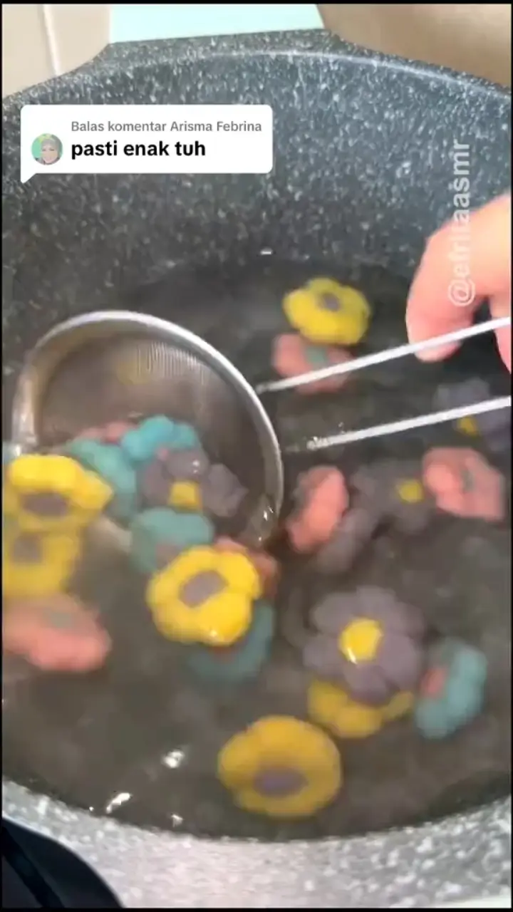bikin desert bentuk bunga gemes banget | Video diterbitkan oleh Efrita ASMR | Lemon8