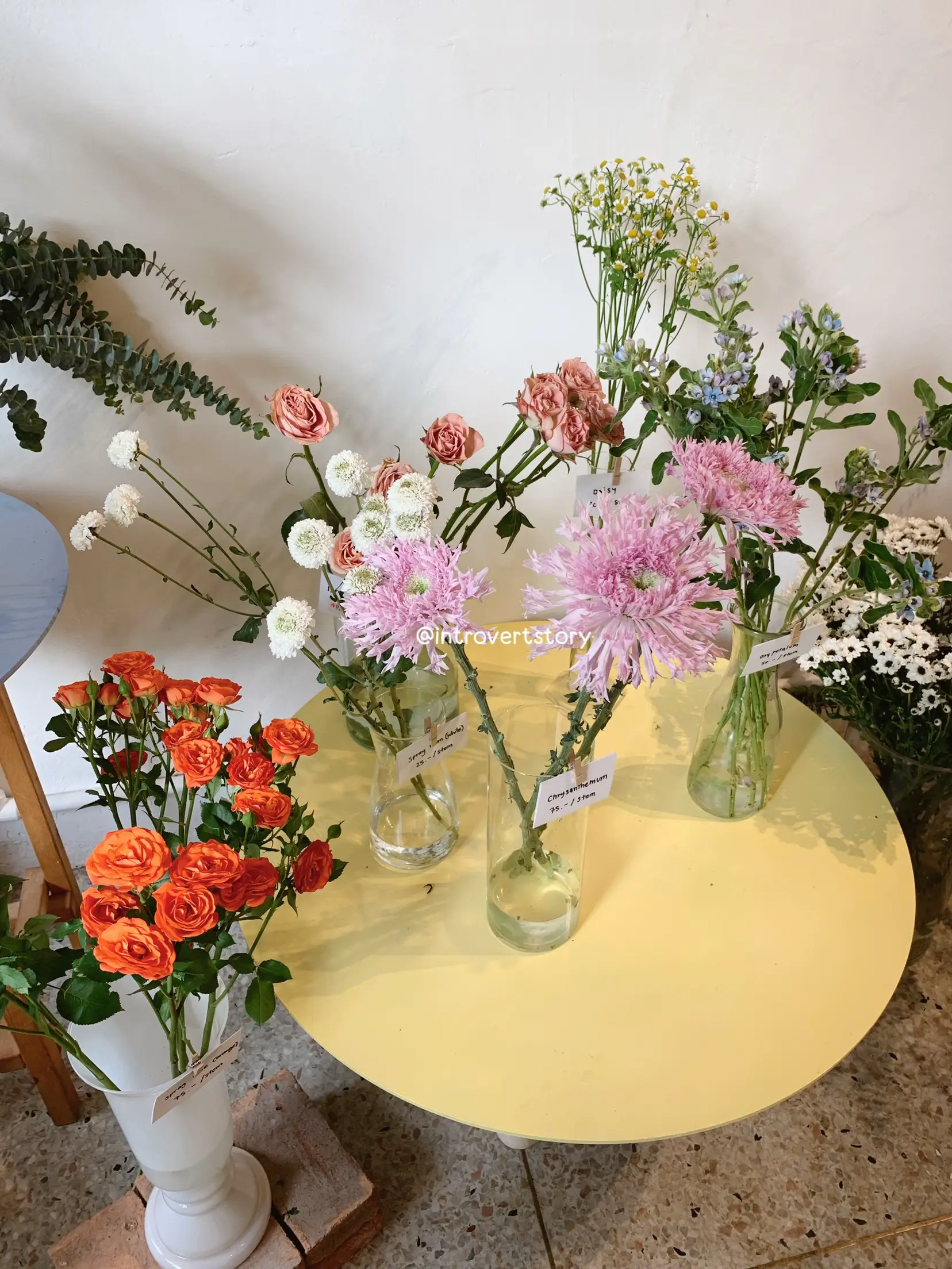 Flowers in the mist 🌻 คาเฟ่ดอกไม้น่ารักย่านปากคลองตลาด | แกลเลอรีที่ ...