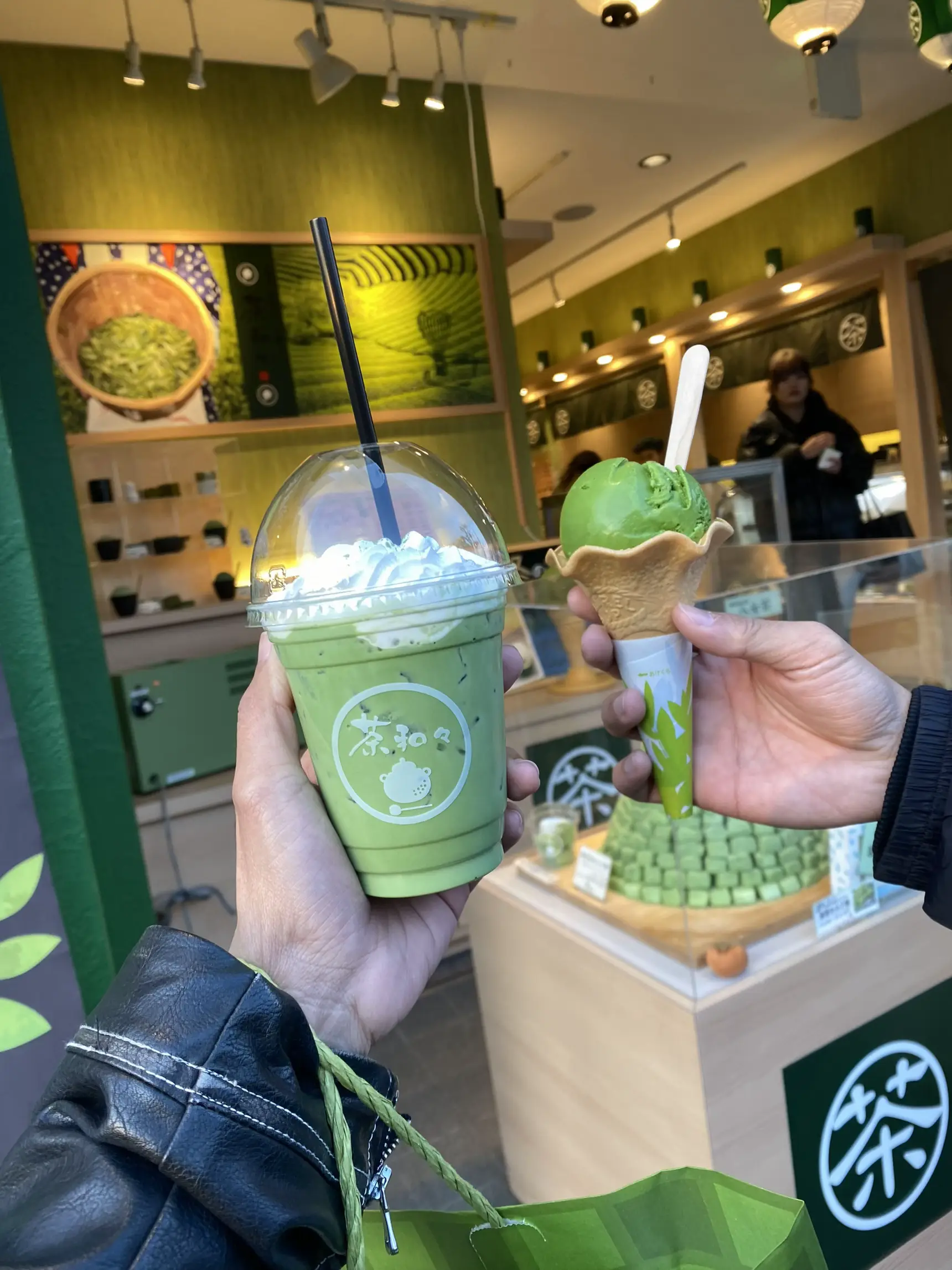 สายมัทฉะห้ามพลาดด Sa Wa Wa Matcha Sweet | แกลเลอรีที่โพสต์โดย นักรีวิว ...