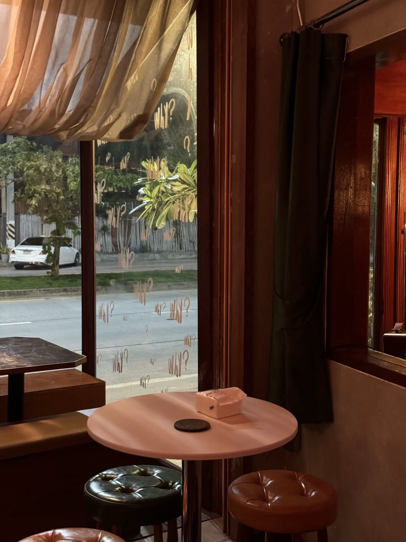 Why? Vinyl Bar🍹 | แกลเลอรีที่โพสต์โดย APRIL | Lemon8