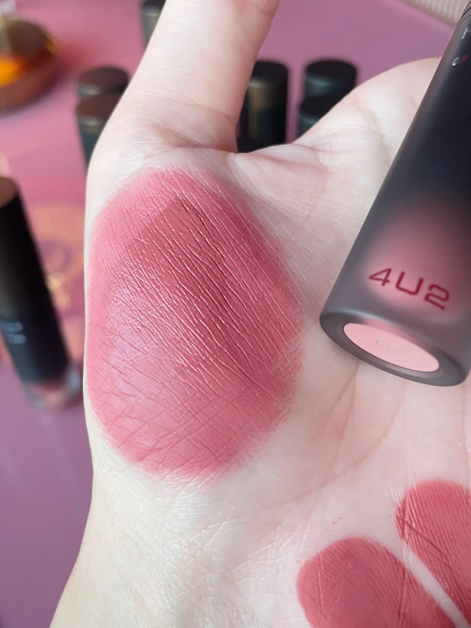 4U2 Harder x BUS คือสมความลิปแมตต์ | แกลเลอรีที่โพสต์โดย bboziidiary 🌷 | Lemon8