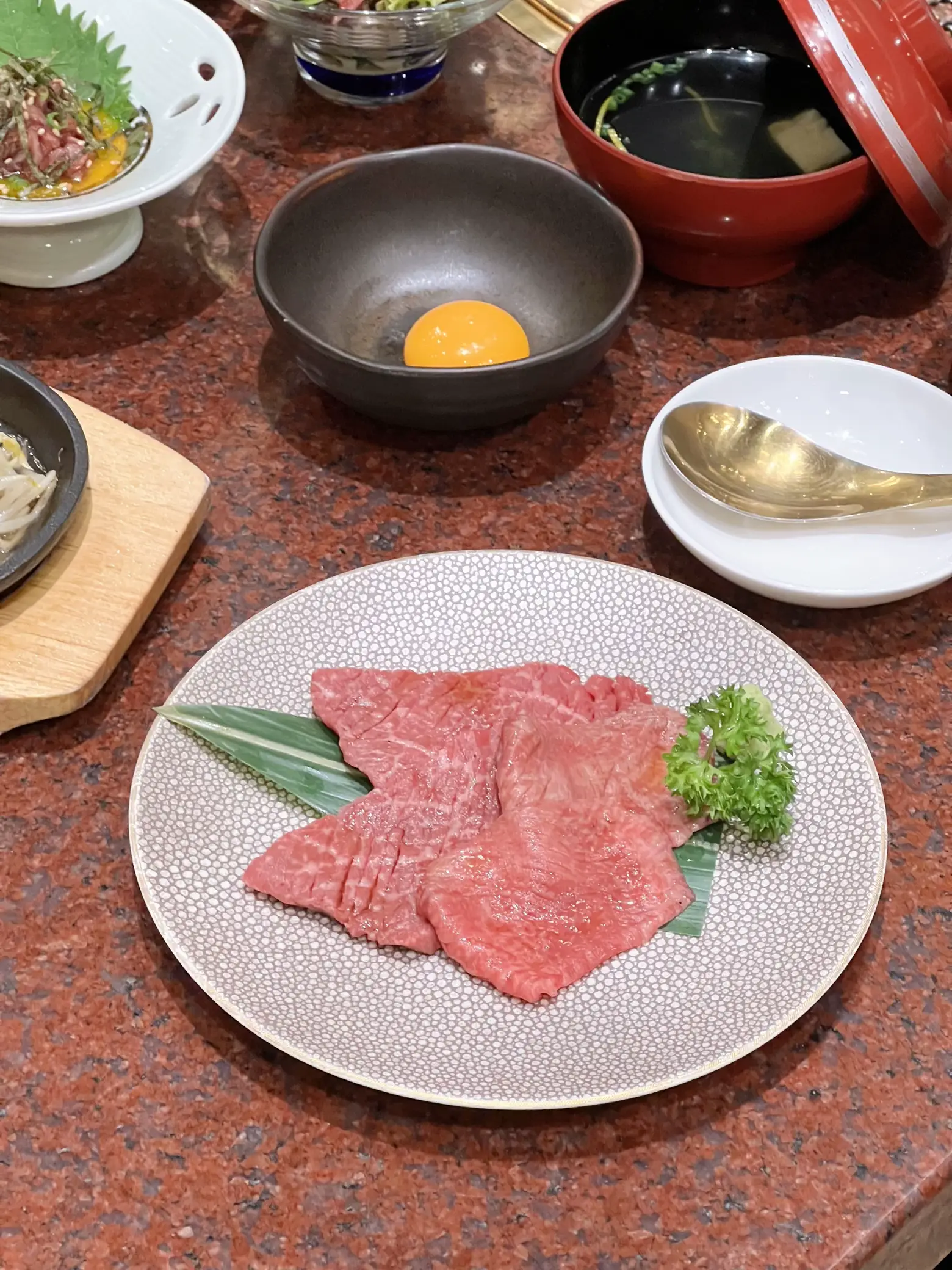 สายเนื้อยากินิกุห้ามพลาด🥩 เนื้อA5 ส่งตรงจากญี่ปุ่น | แกลเลอรีที่โพสต์โดย bymbym | Lemon8