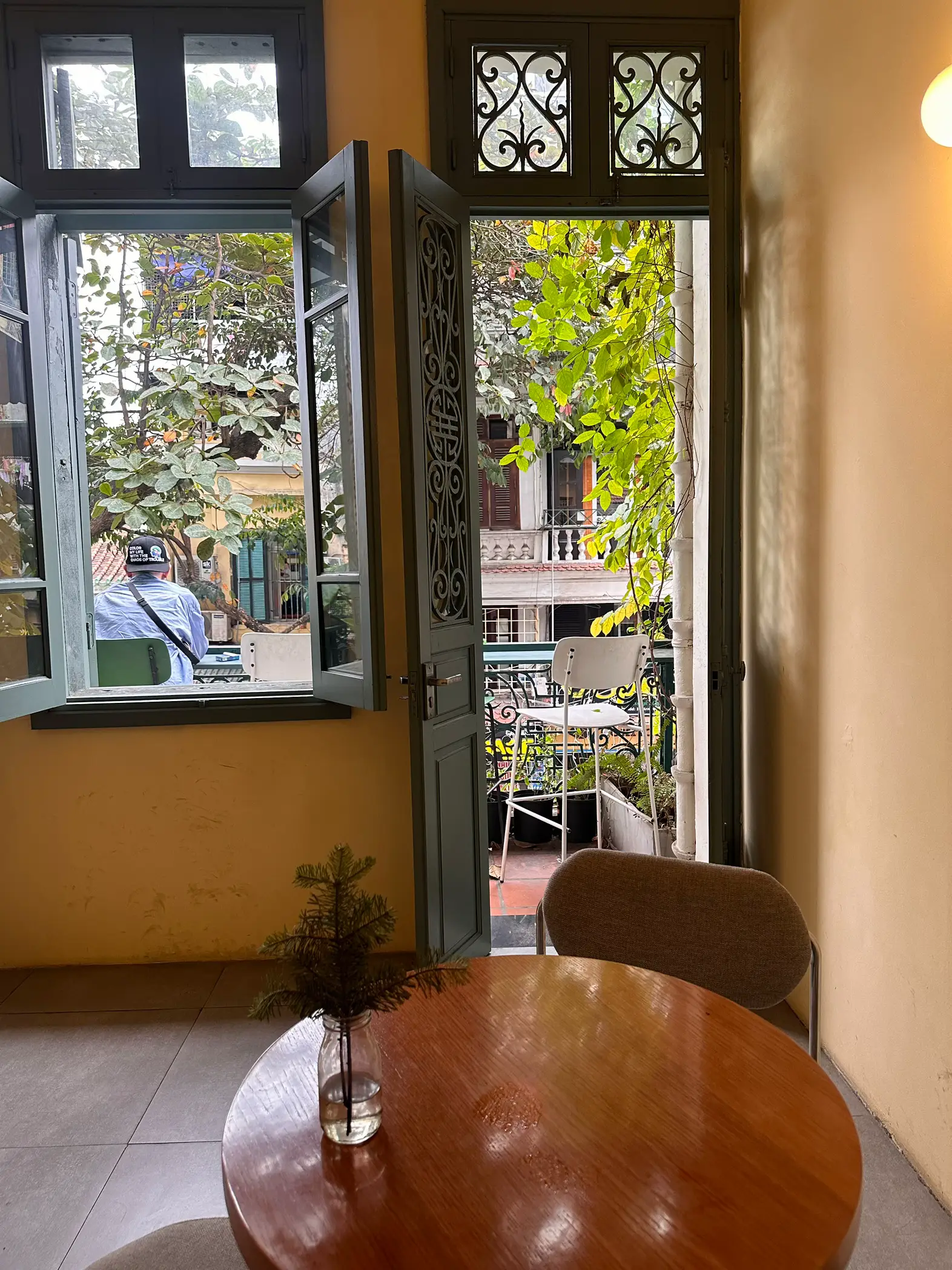 Raaw Cafe Hanoi, Vietnam | แกลเลอรีที่โพสต์โดย Gammgon | Lemon8