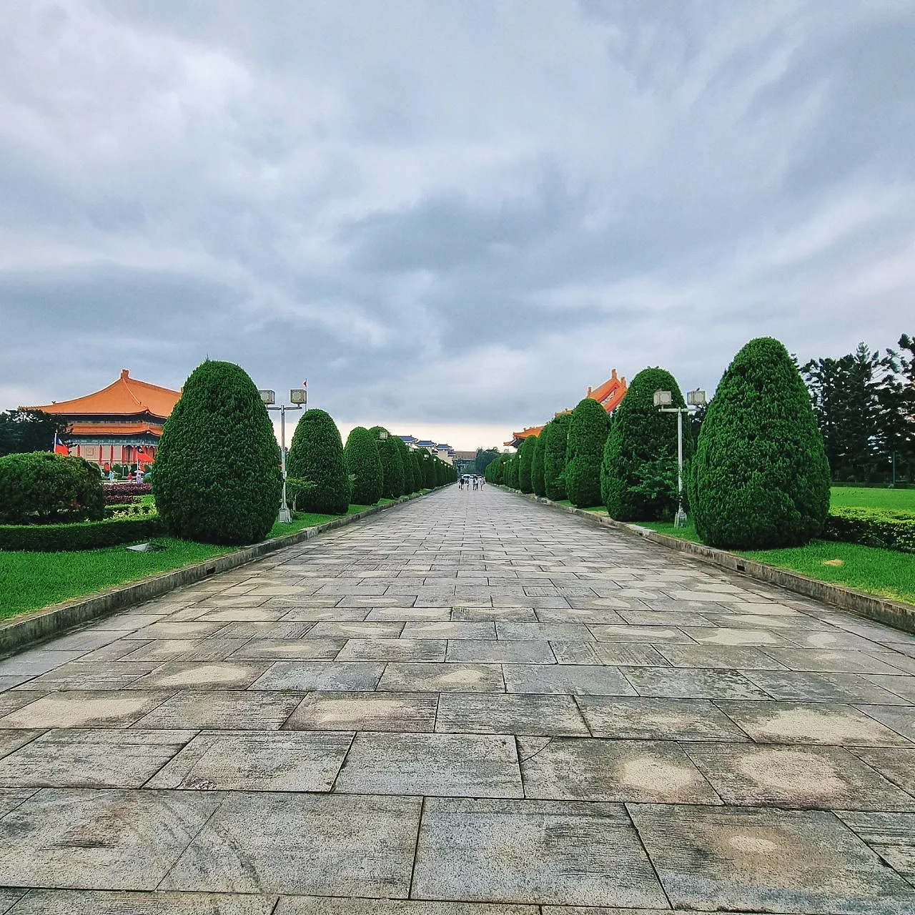 ไต้หวัน อนุสรณ์สถานเจียงไคเช็ค | แกลเลอรีที่โพสต์โดย Mintra Story ⛅️ | Lemon8