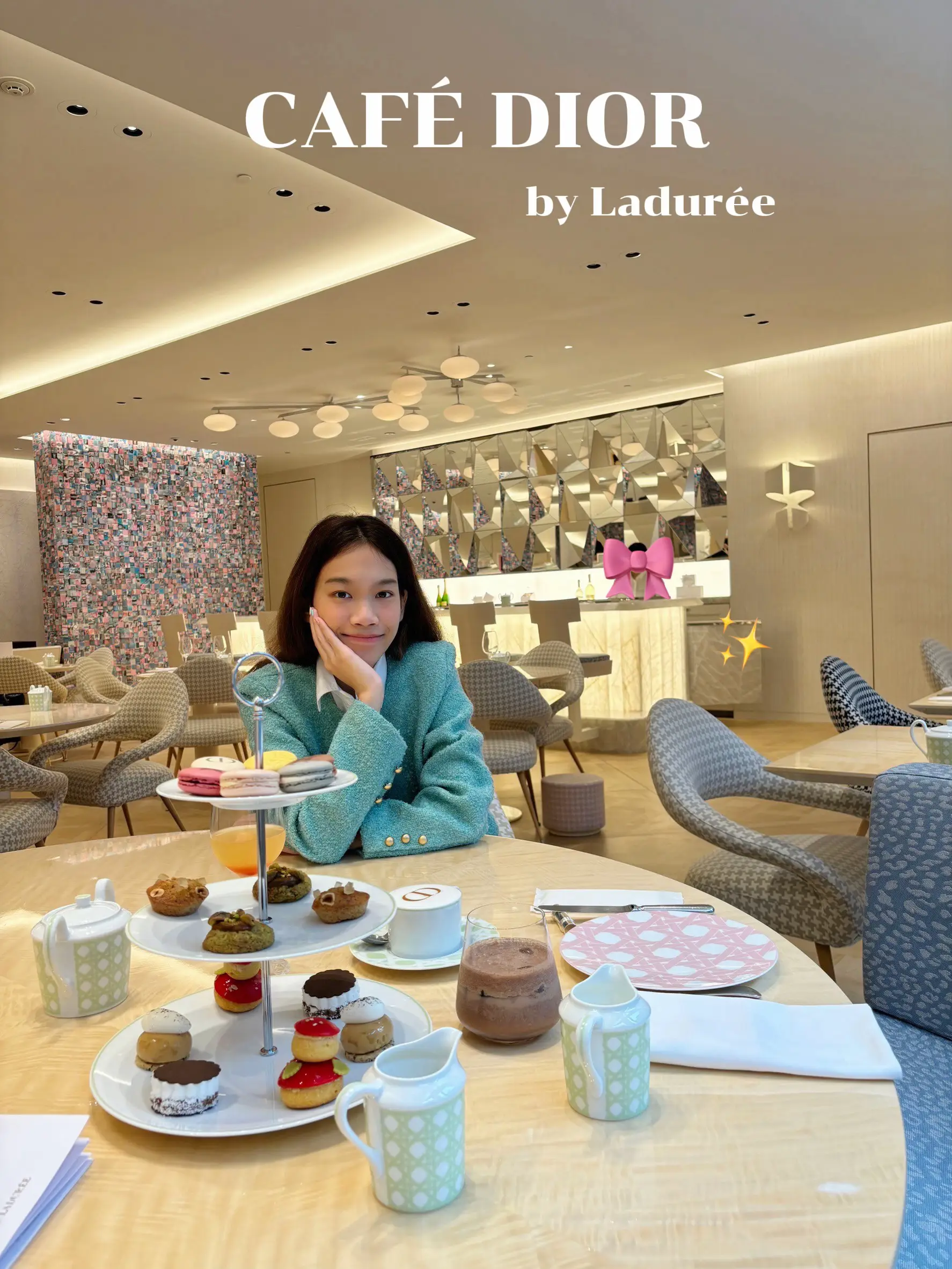 Afternoon tea ที่ CAFÉ DIOR by Ladurée 🎀 | แกลเลอรีที่โพสต์โดย mm🤍 | Lemon8