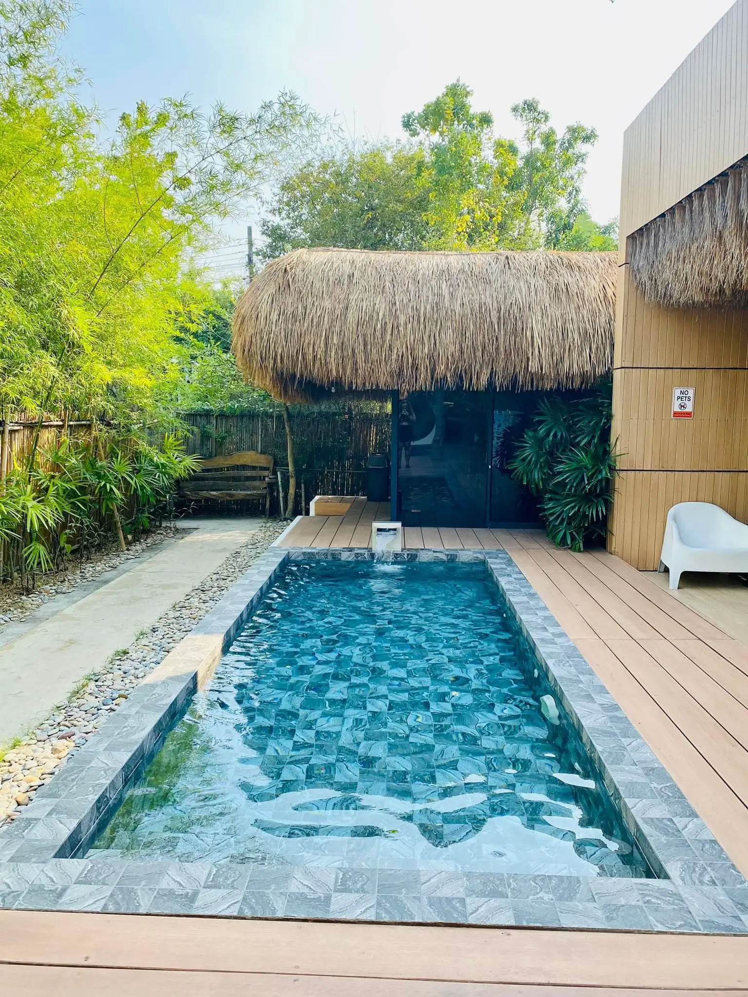 📌 ที่พัก The Pool villa resort & Cafe (Bangsaen ) | แกลเลอรีที่โพสต์โดย ...