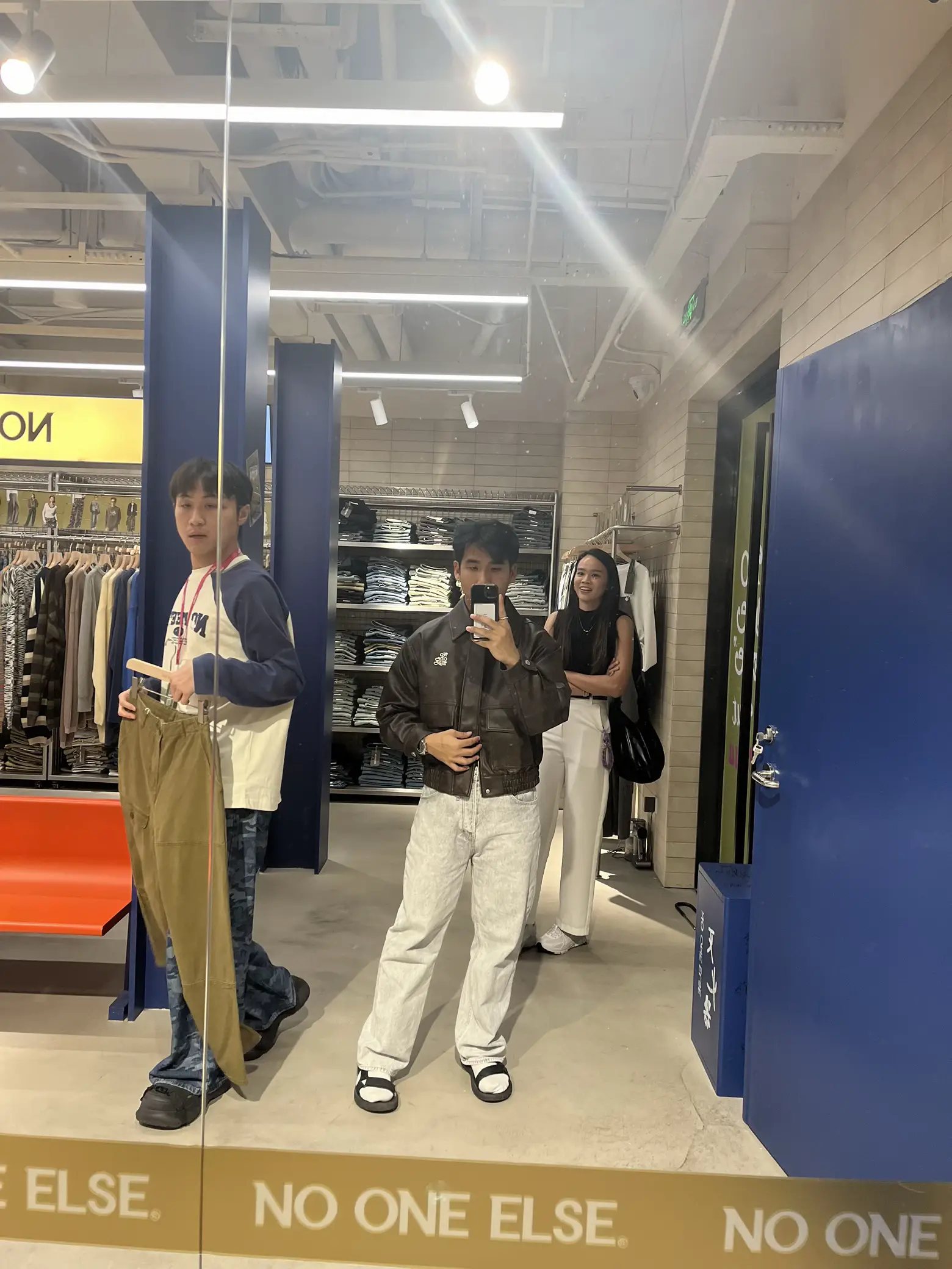 มีสไตล์ลิสส่วนตัว เป็นยังไงผมมาลองให้ละ | แกลเลอรีที่โพสต์โดย Guy Boonwit | Lemon8