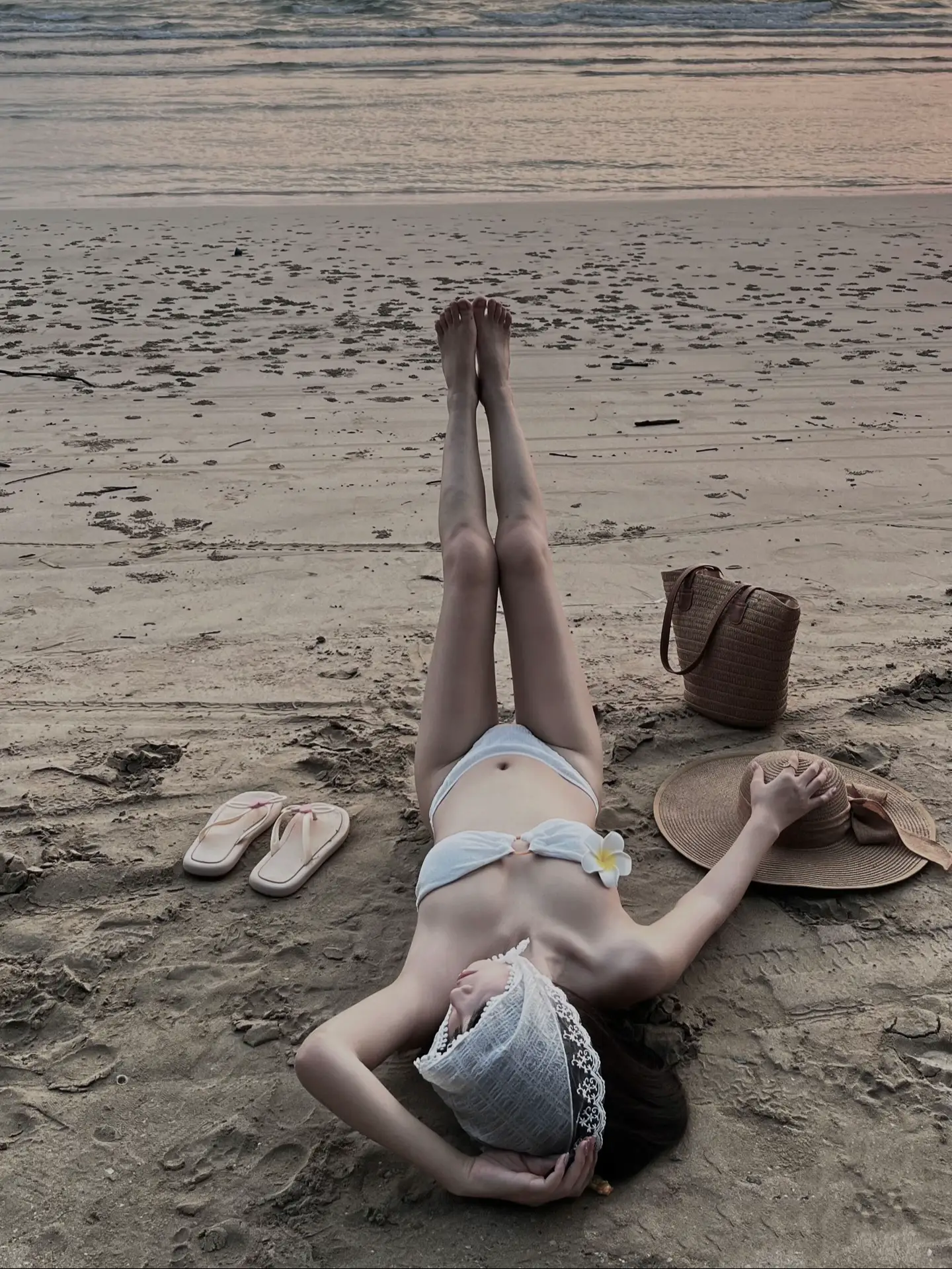 ท่าโพสต์เที่ยวทะเลแบบแซ่บ📸 | แกลเลอรีที่โพสต์โดย Usagi🐇 | Lemon8